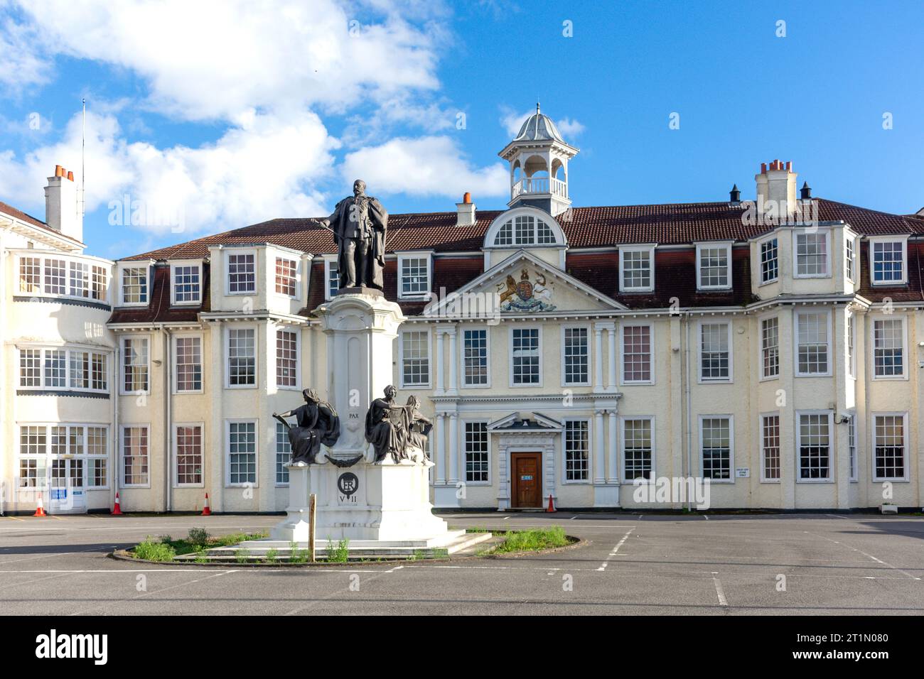 King edward vii hospital windsor hi-res stock photography and images ...