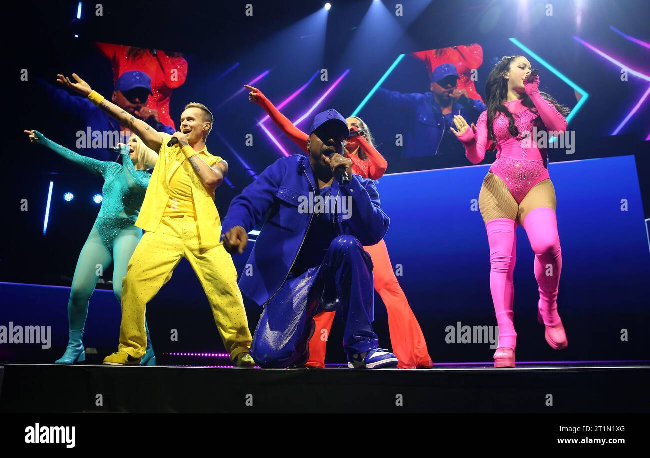 S club 8 hi-res stock photography and images - Alamy