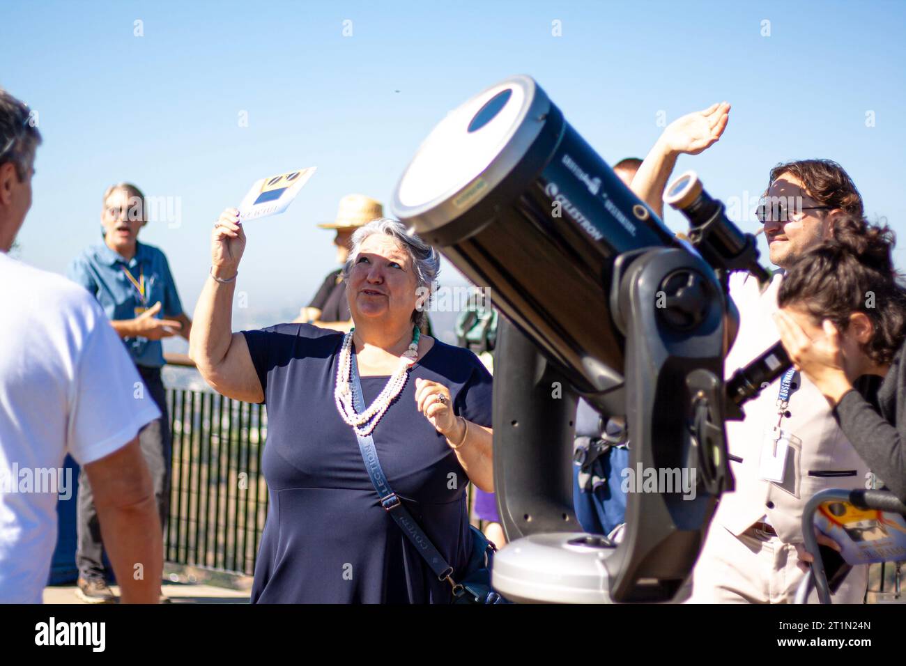 Watching the solar eclipse at Griffith Observatory Stock Photo - Alamy