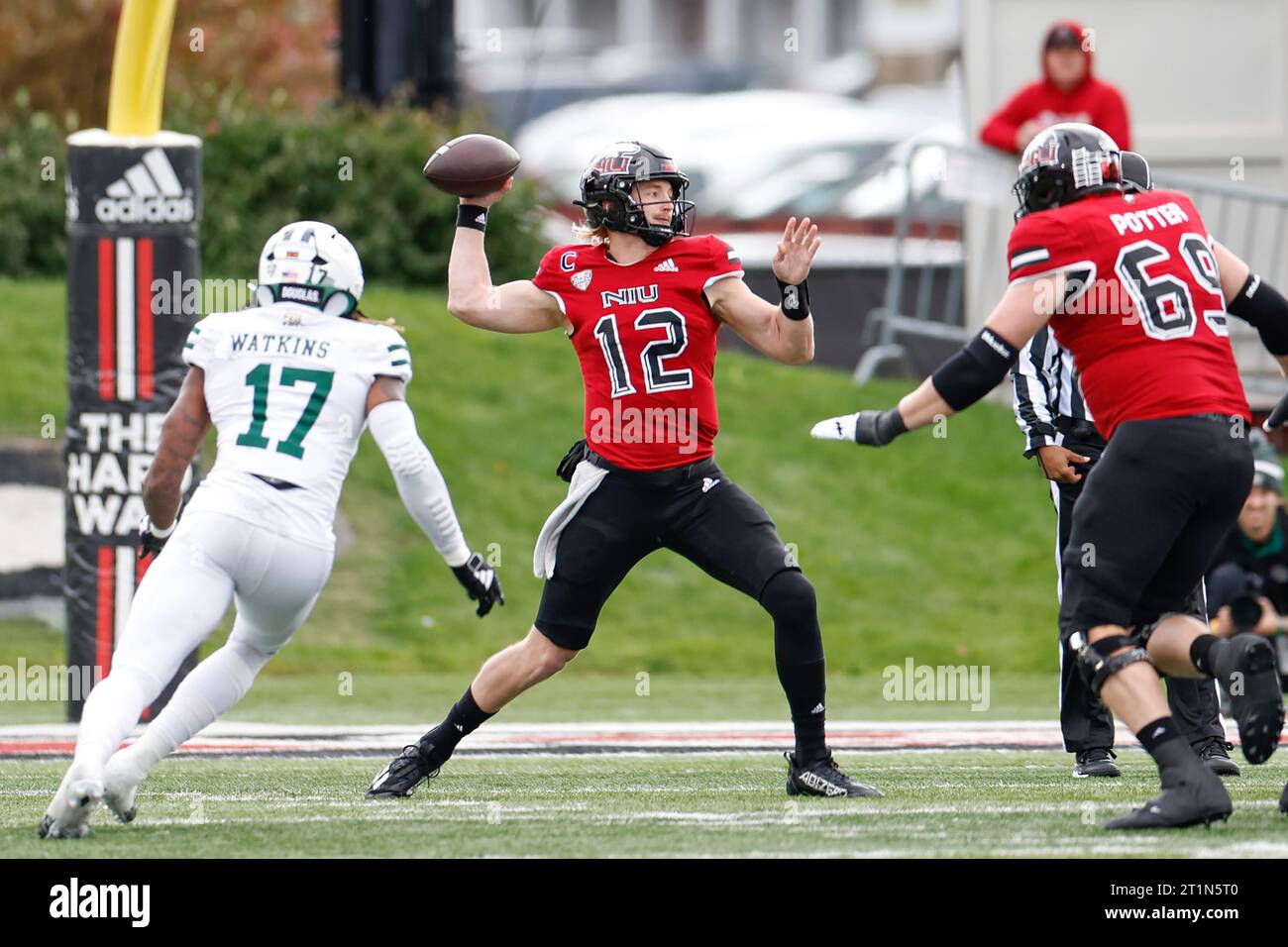 Northern Illinois Huskies quarterback Rocky Lombardi (12) looks to pass ...