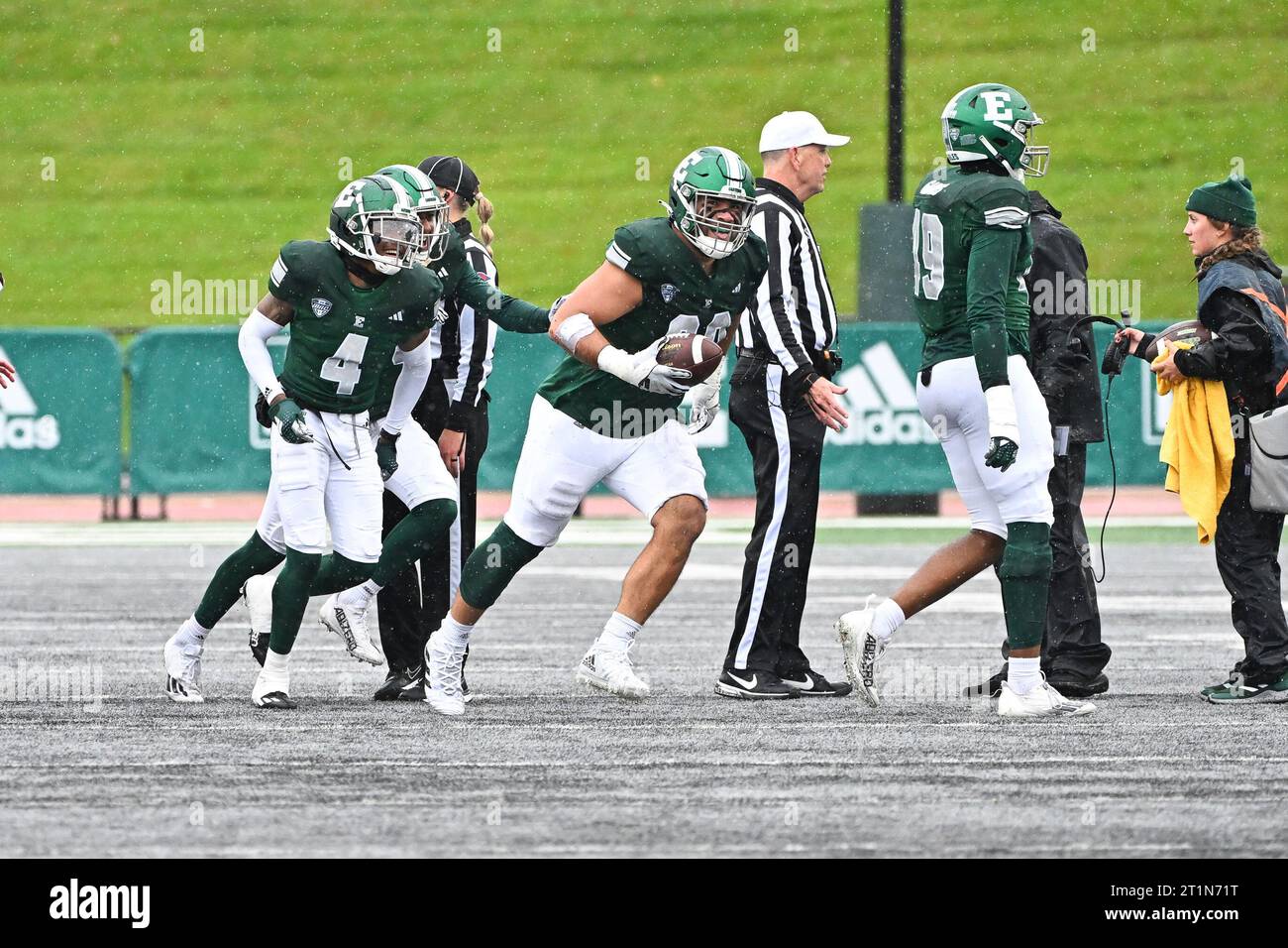 YPSILANTI, MI - OCTOBER 14: Eastern Michigan Eagles defensive lineman ...