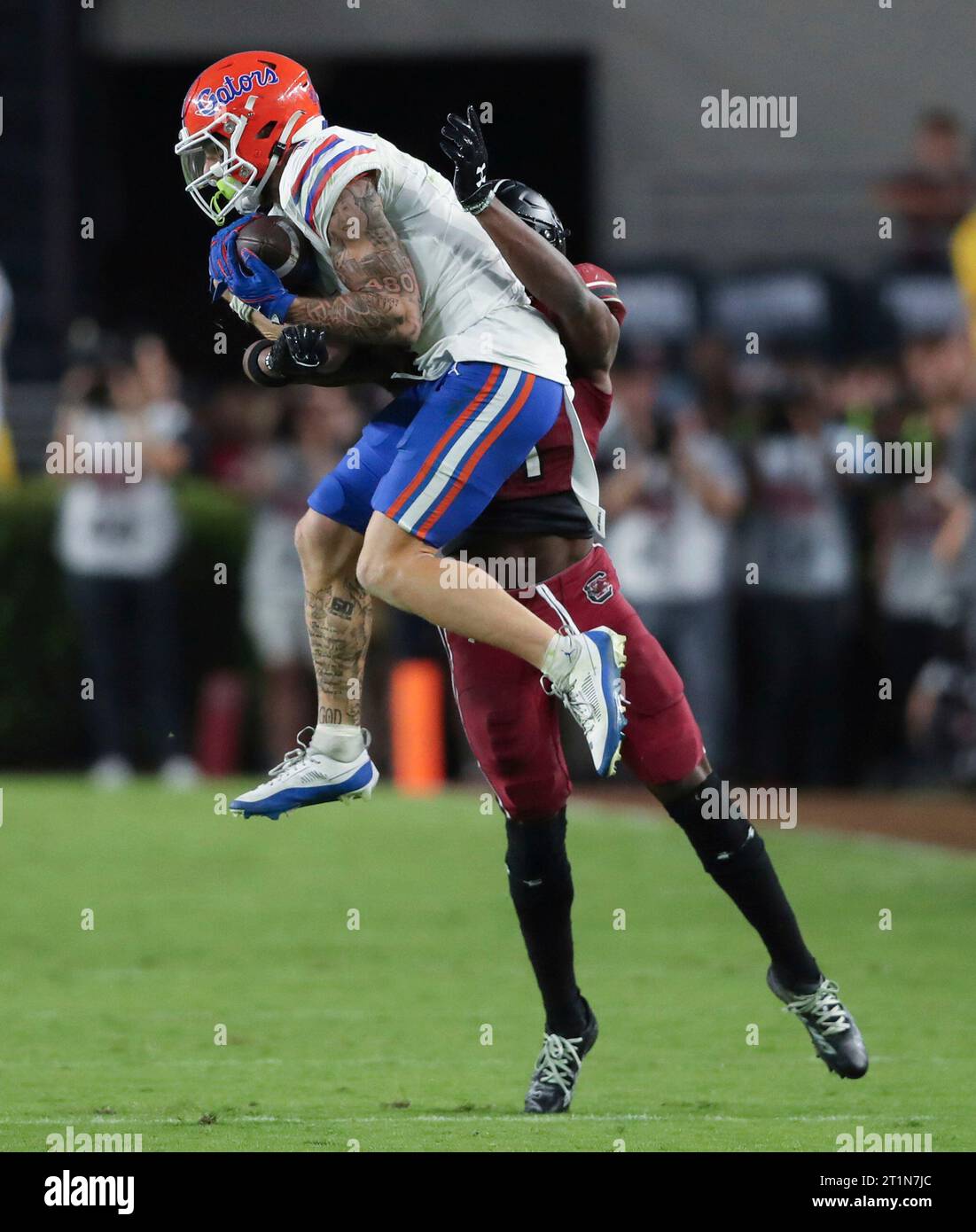 Florida wide receiver Ricky Pearsall (1) makes a catch over South ...