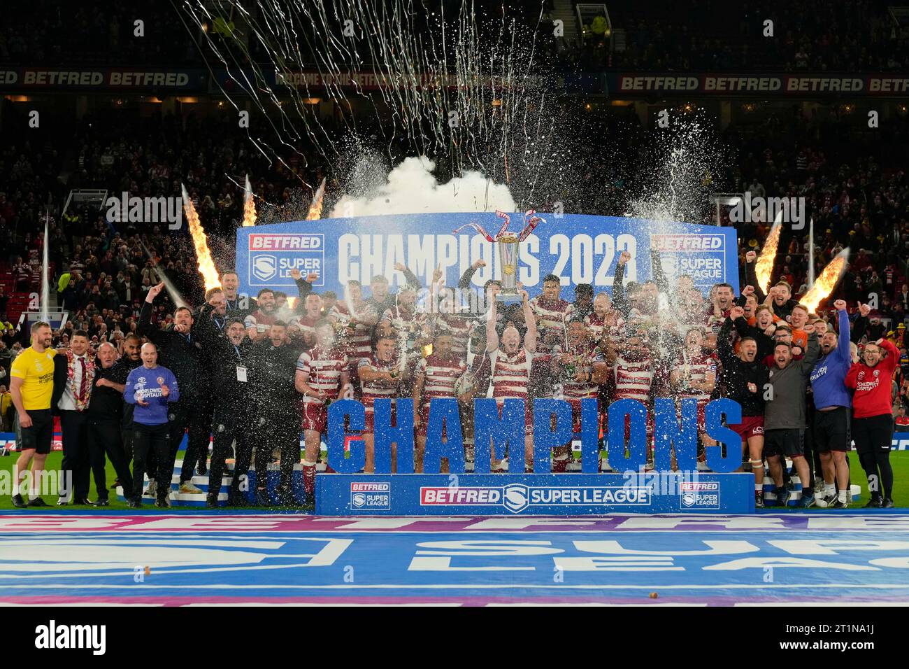 Wigan Warriors players lift the Super League Trophy after the Betfred ...