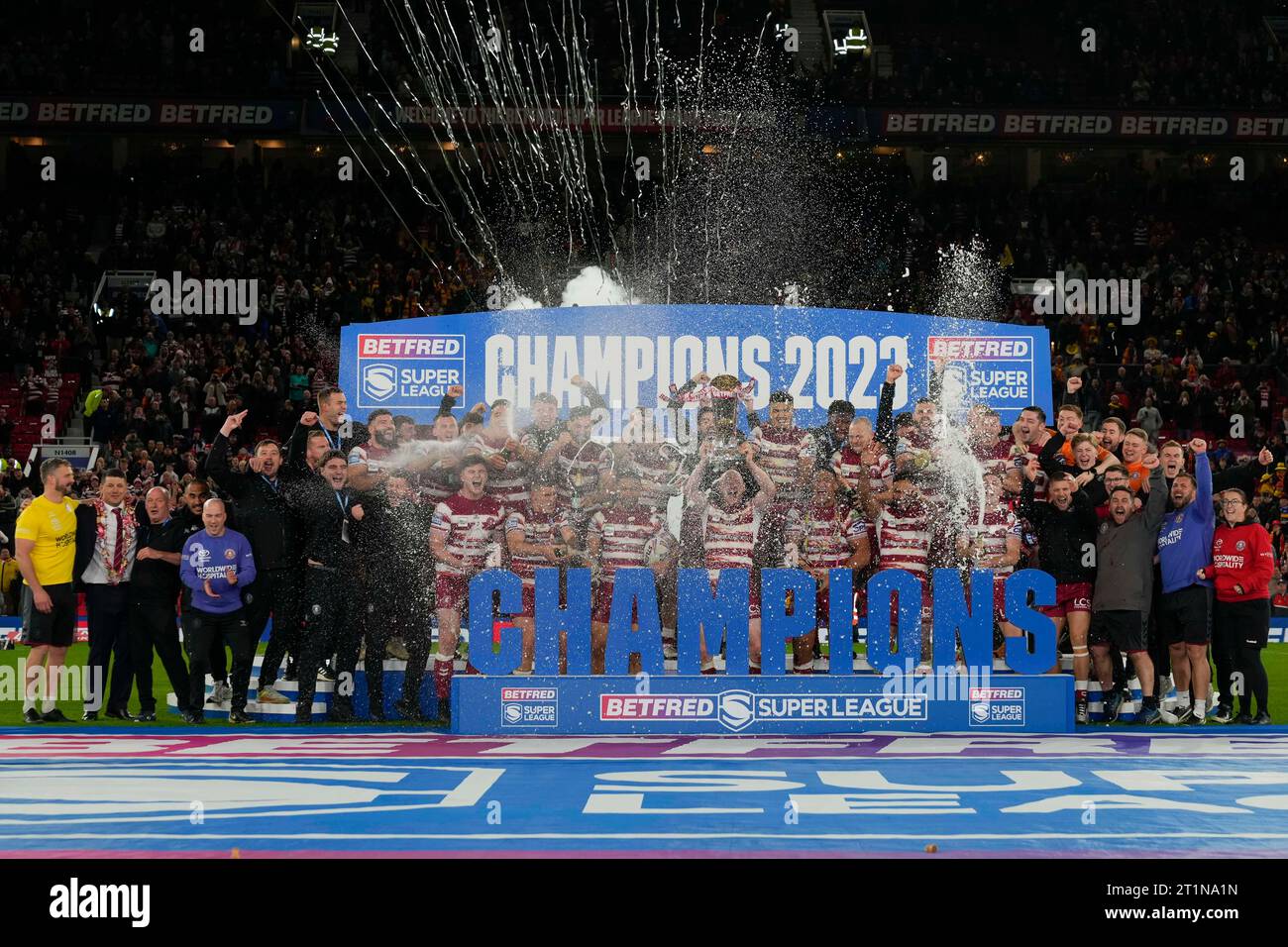 Wigan Warriors players lift the Super League Trophy after the Betfred ...