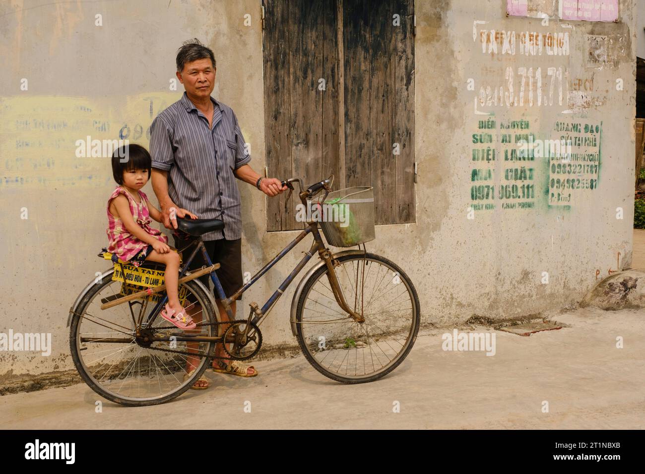Long Khe, Bac Ninh Province, Vietnam. Father and his Daughter Stock ...