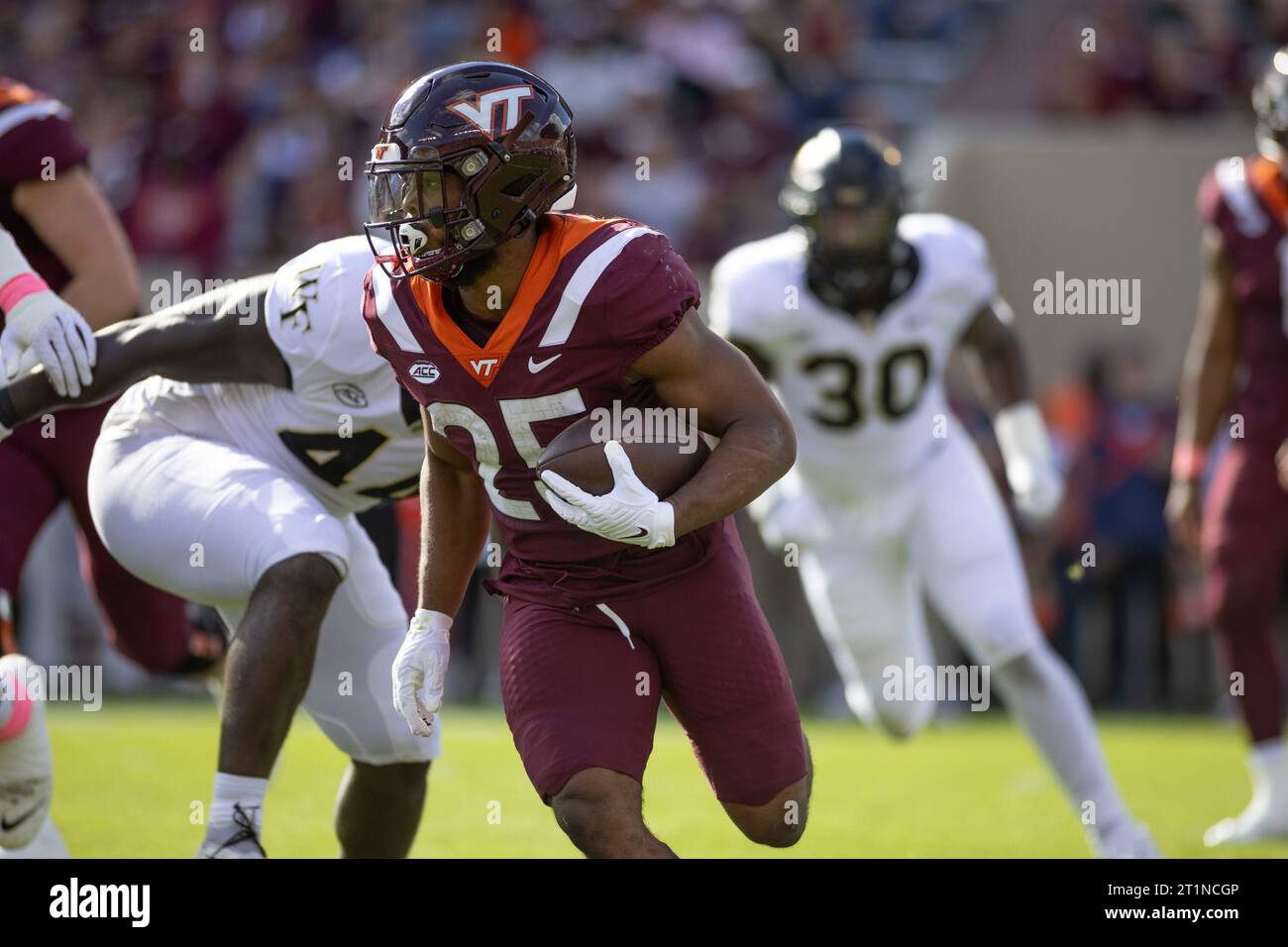 Lane Stadium Blacksburg, VA, USA. 14th Oct, 2023. Virginia Tech Hokies ...