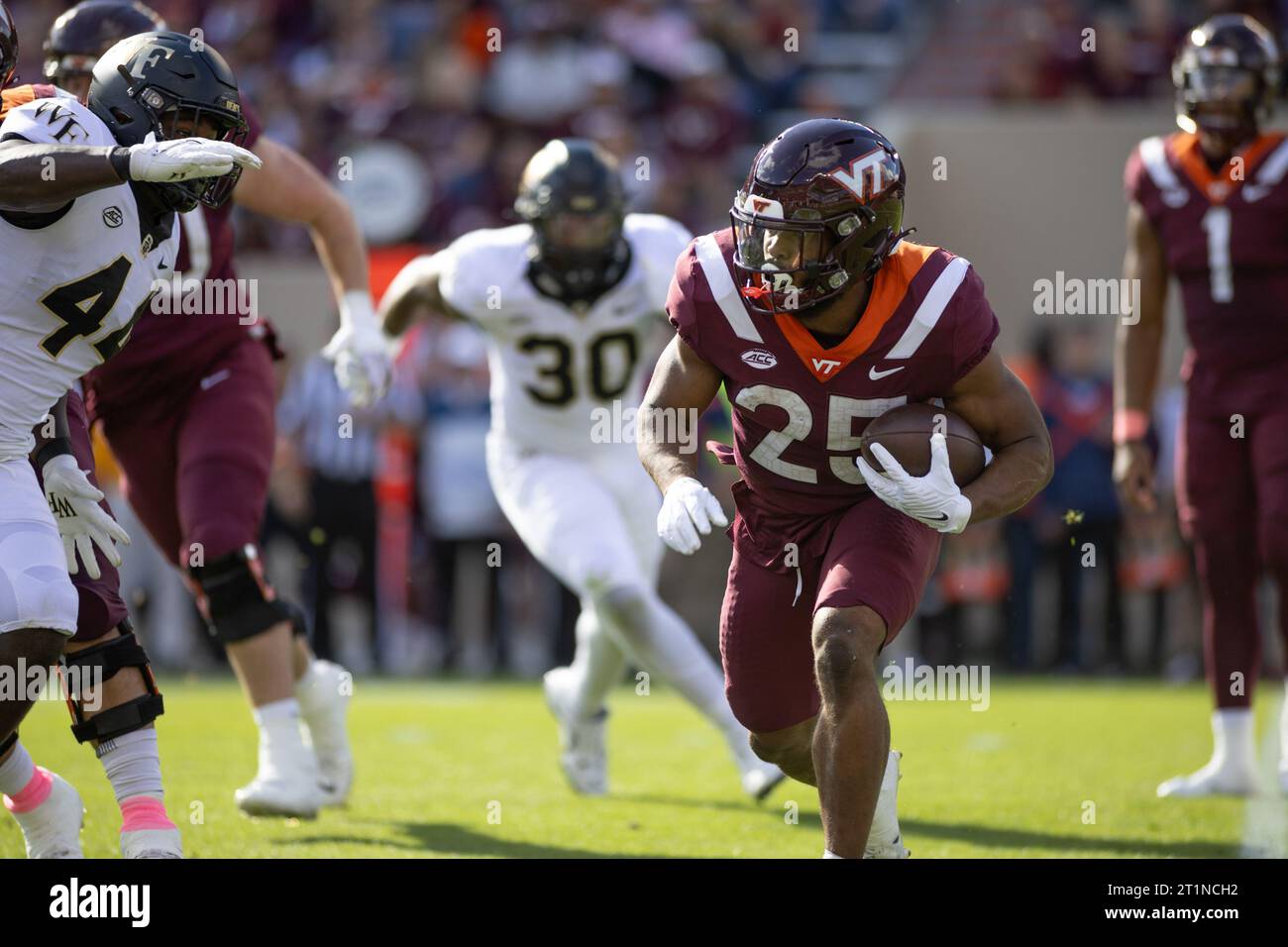 Lane Stadium Blacksburg, VA, USA. 14th Oct, 2023. Virginia Tech Hokies ...