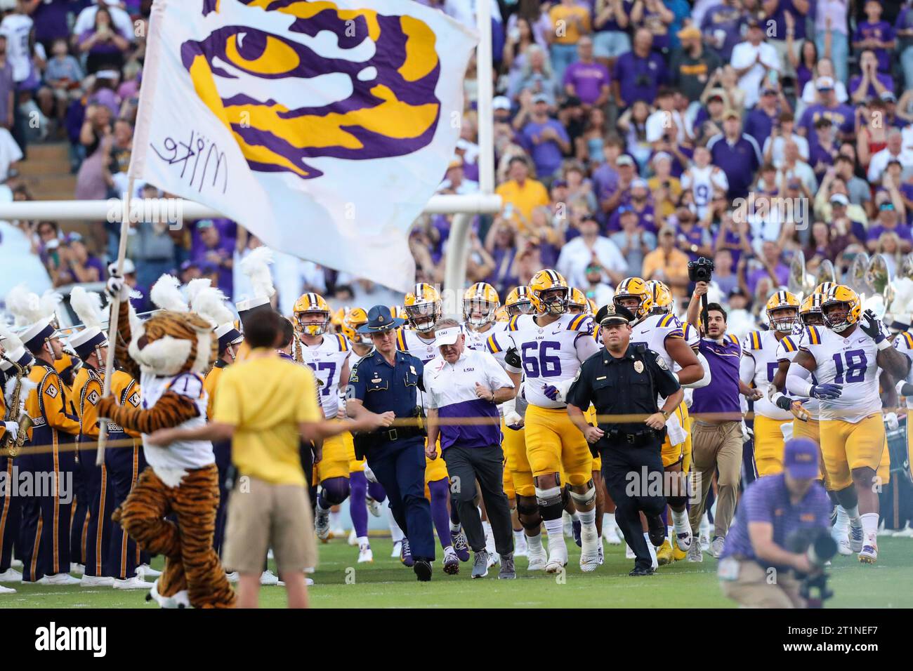 Baton Rouge, USA. 14th Oct, 2023. October 14, 2023: LSU Head Coach ...