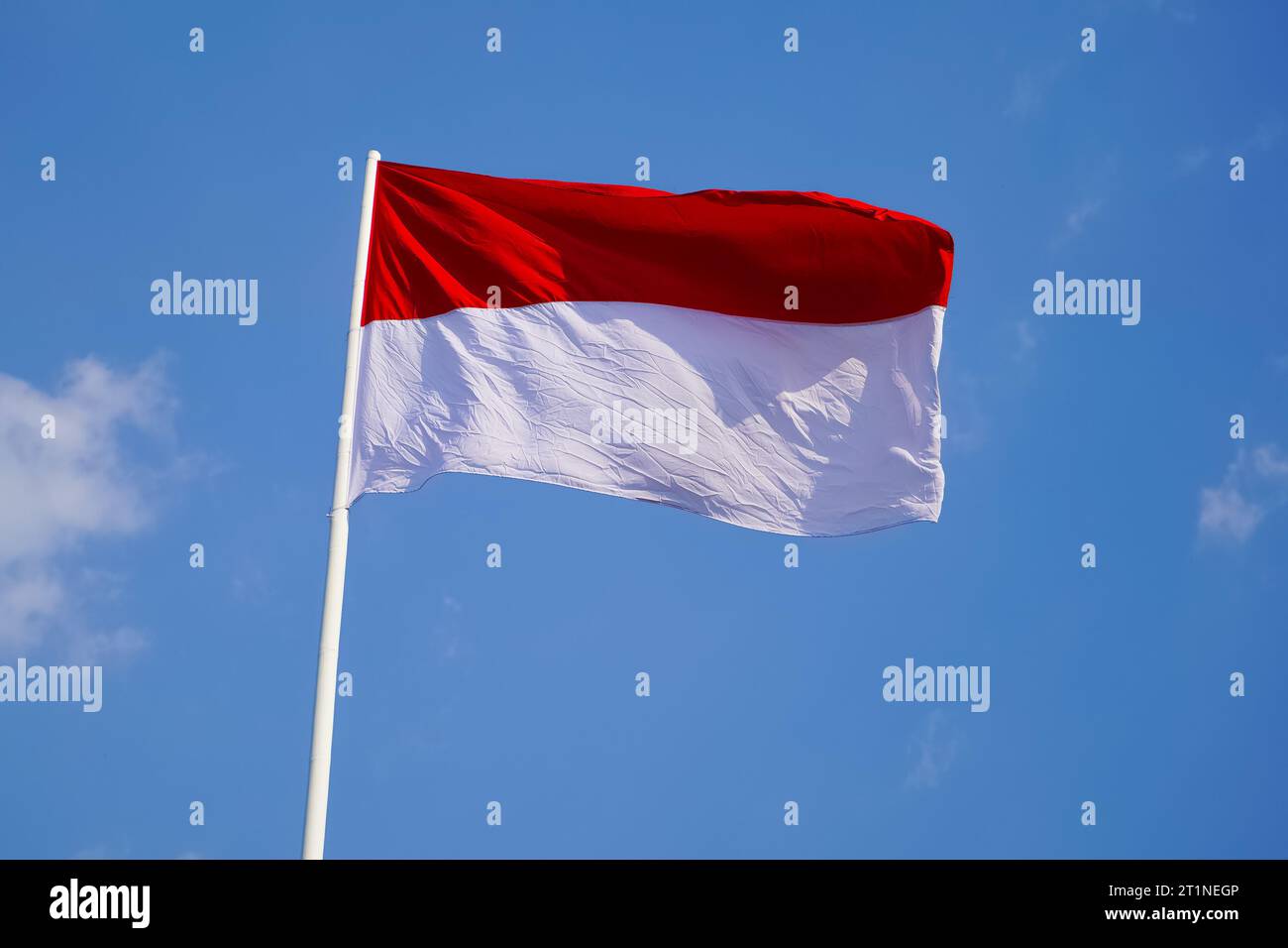 Indonesian Flag, The Red and white Flag, national symbol of Indonesia ...