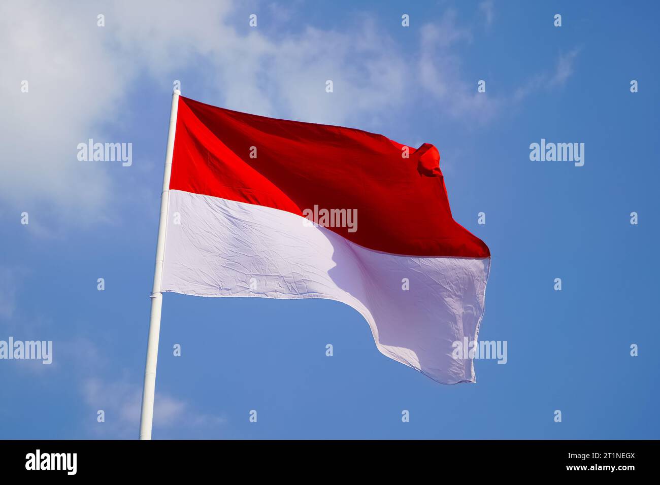 Indonesian Flag, The Red and white Flag, national symbol of Indonesia ...