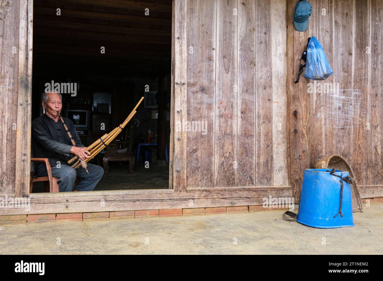 Musical instrument wind hi-res stock photography and images - Alamy