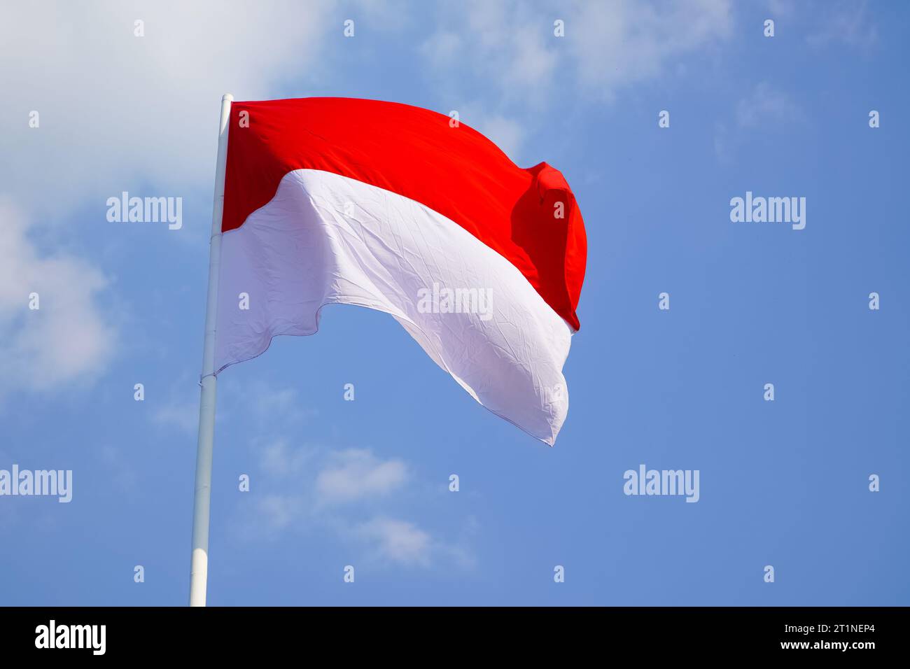 Indonesian Flag, The Red and white Flag, national symbol of Indonesia ...