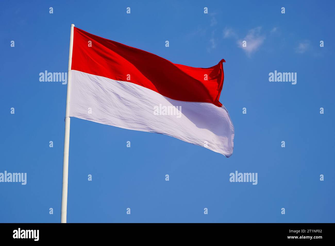 Indonesian Flag, The Red and white Flag, national symbol of Indonesia ...