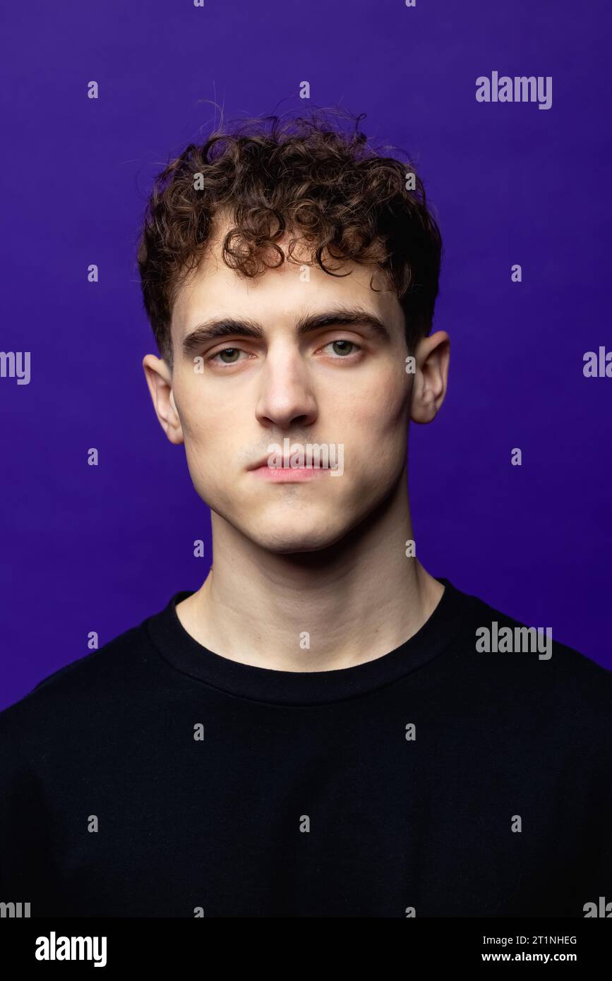 Man on coloured background hi-res stock photography and images - Alamy