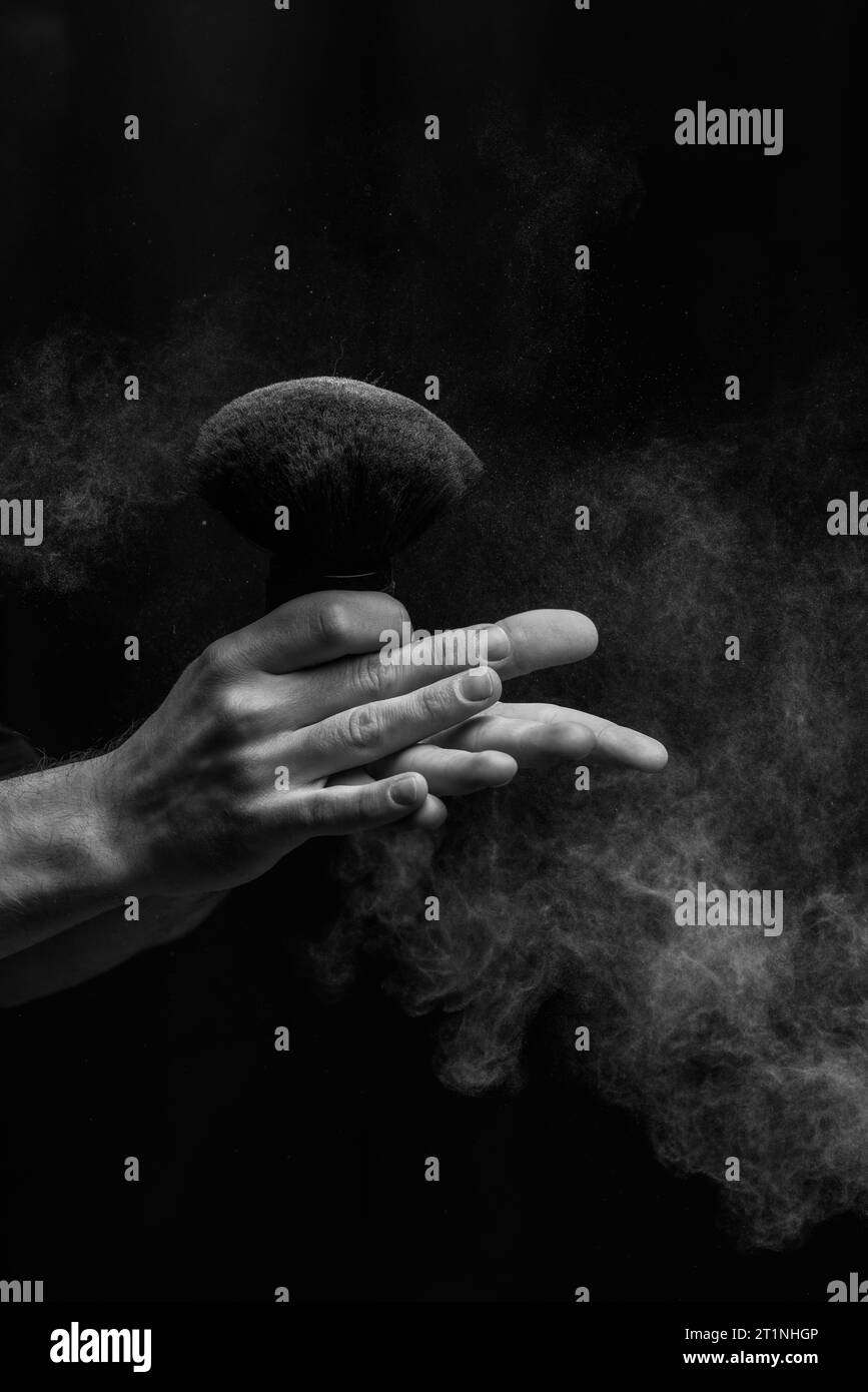 Barber scissors razor in Black and White Stock Photos & Images - Alamy