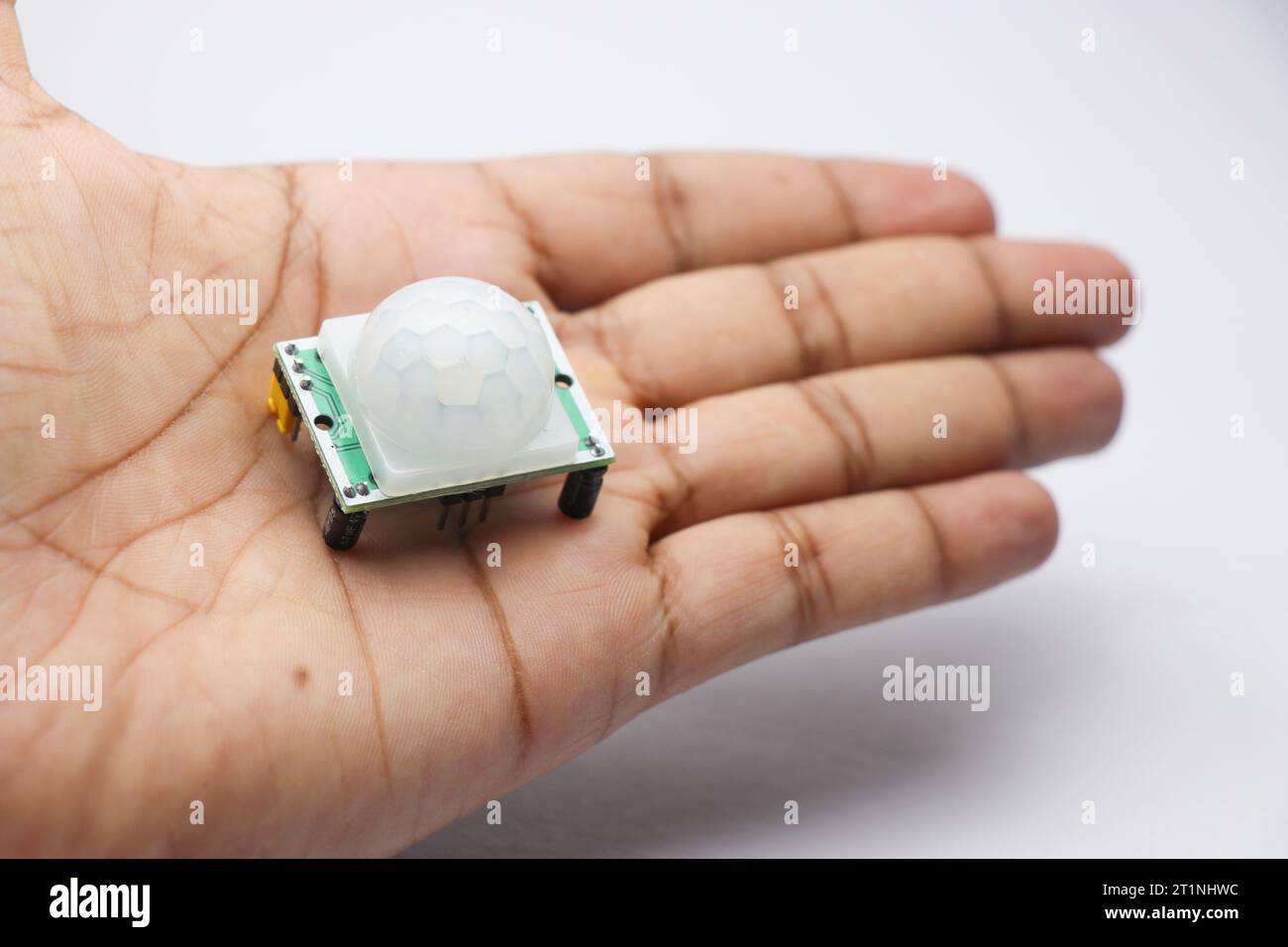 Pir sensor robotics hi-res stock photography and images - Alamy
