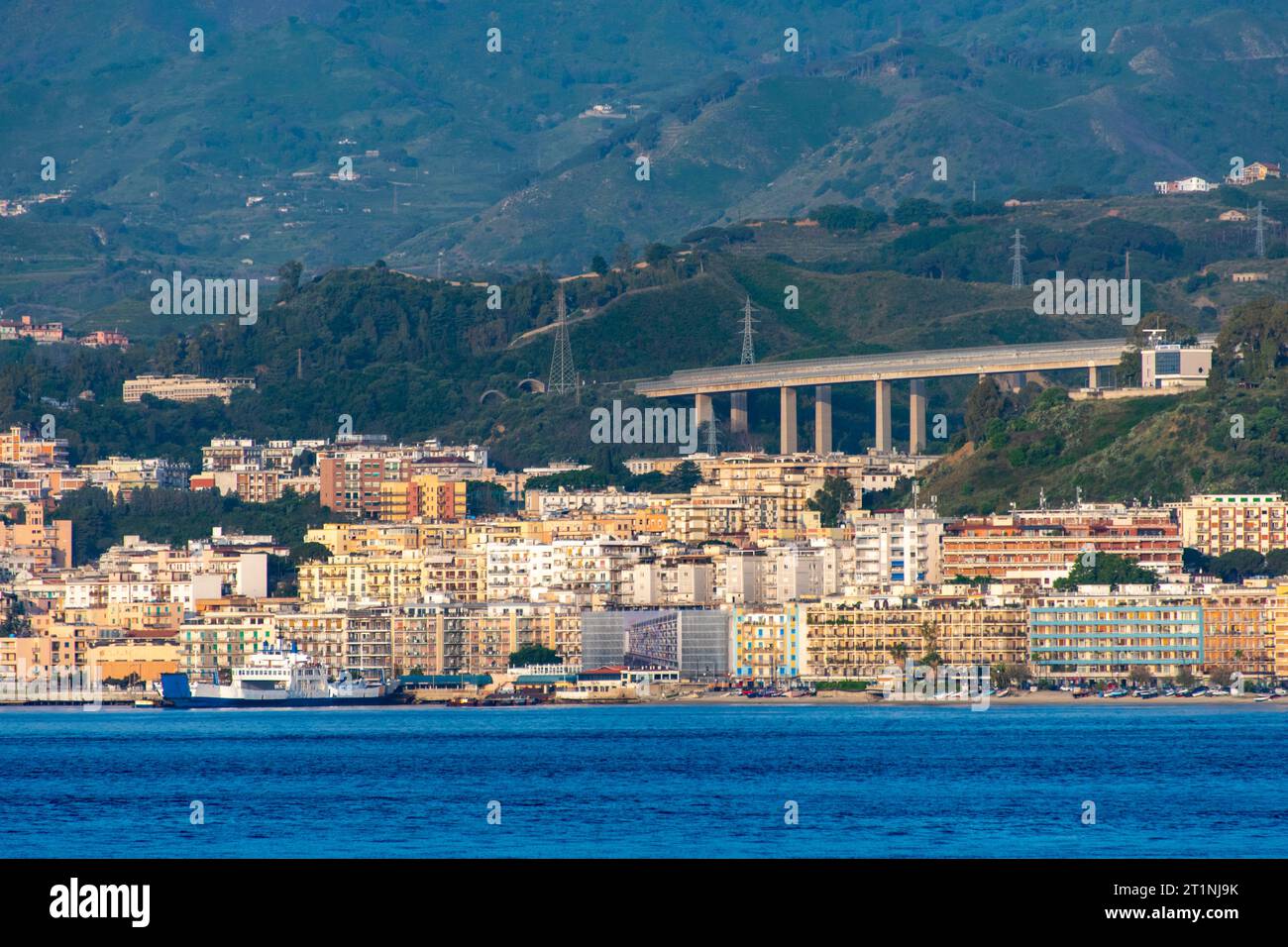 Messina city port hi-res stock photography and images - Alamy