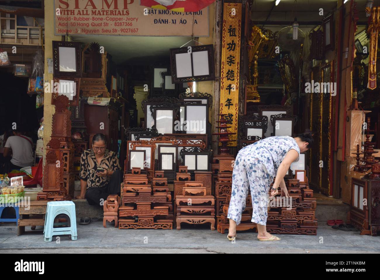 View of a shop front in the old quarter of Hanoi, Vietnam Stock Photo ...