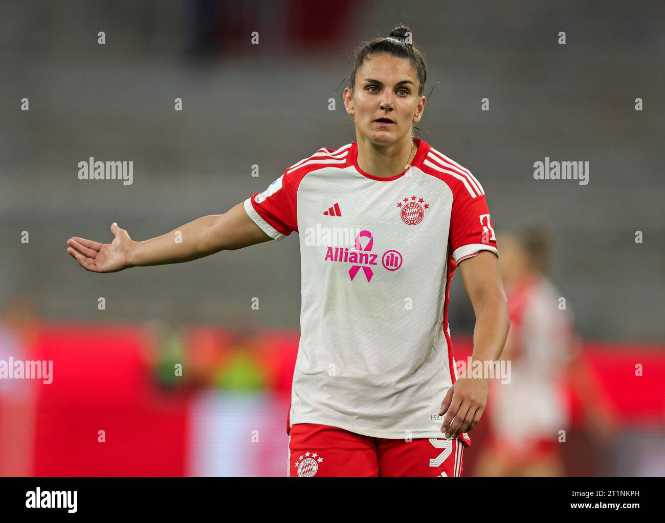 Jovana Damnjanovic of FC Bayern Muenchen FC Bayern Muenchen Frauen vs v ...