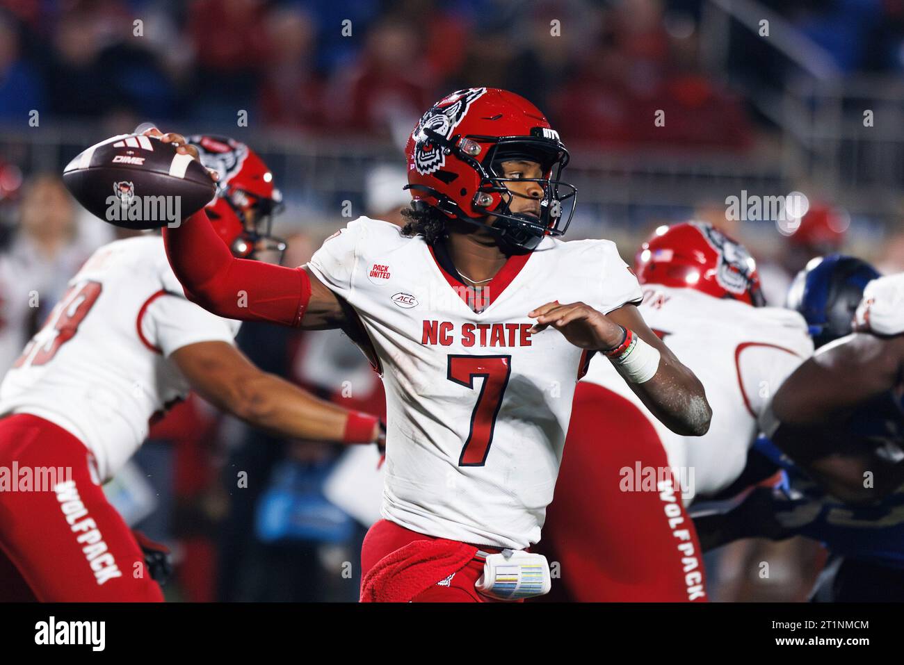 North Carolina State's MJ Morris (7) looks to a throw during the second ...