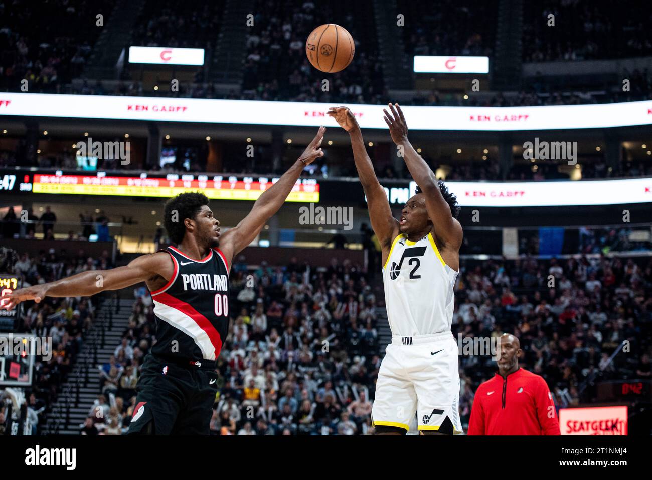 Utah Jazz guard Collin Sexton (2) shoots the ball past Portland Trail ...