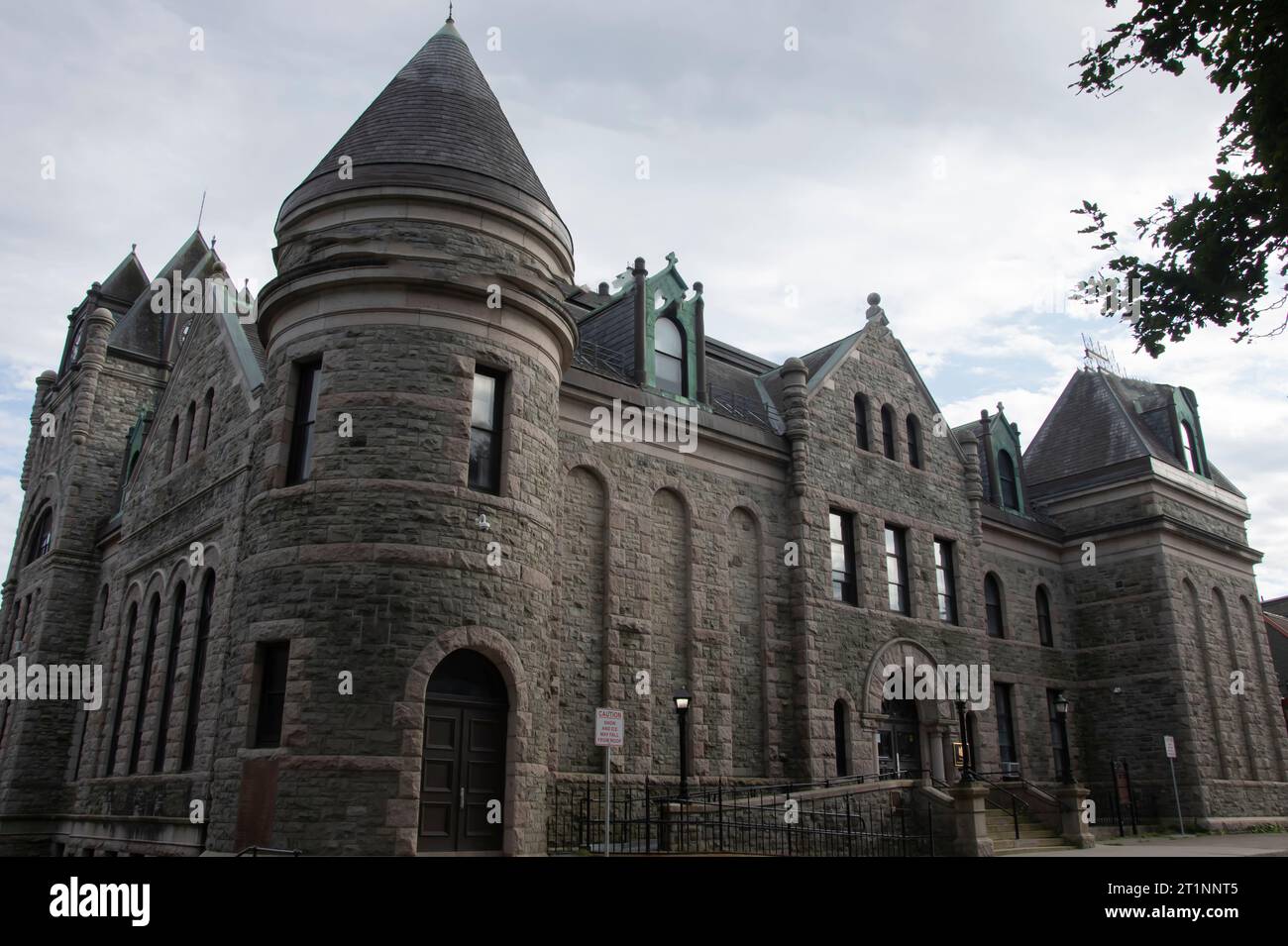 Eastern law courts building hi-res stock photography and images - Alamy