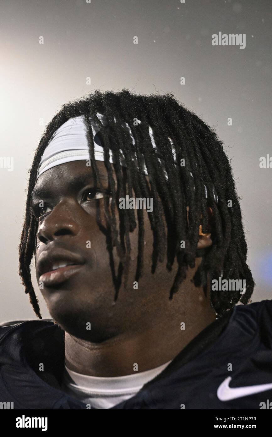 Penn State offensive lineman Olumuyiwa Fashanu (74) reacts following an ...