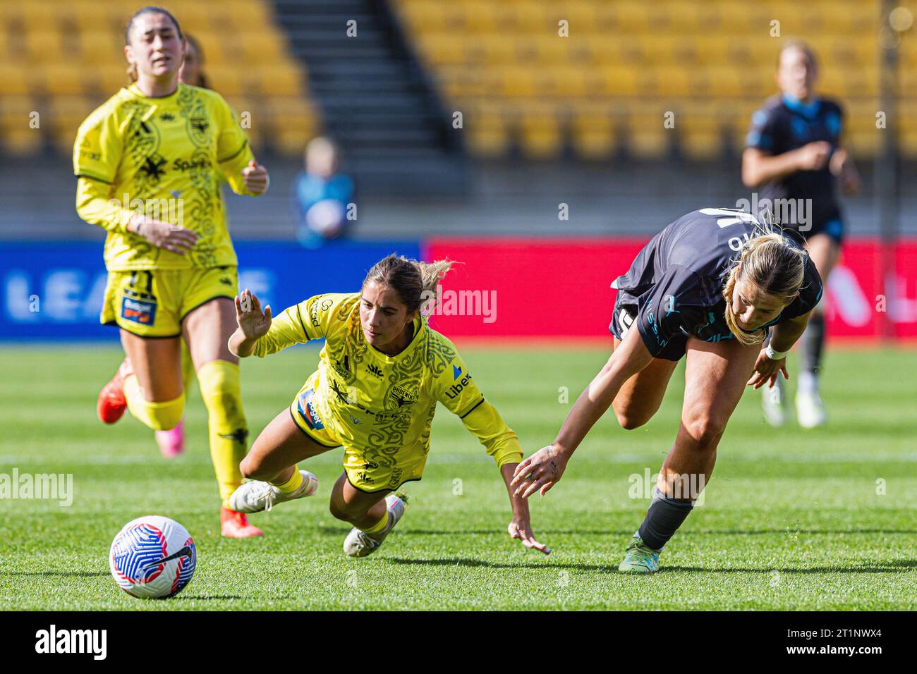 Wellington, New Zealand. Sunday 15th October 2023.Hailey Davidson (L ...