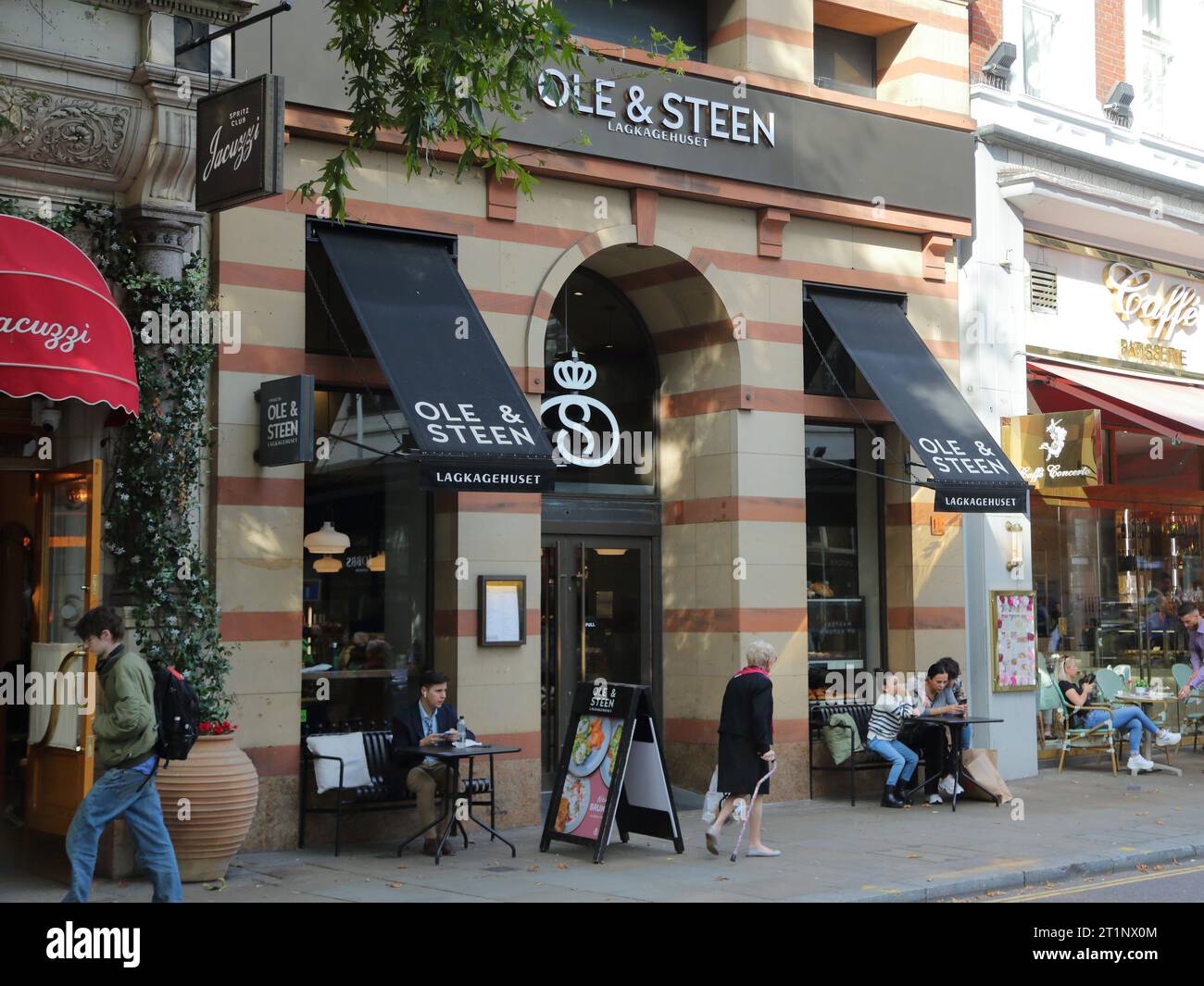 Exterior of the Danish bakery Ole & Steen in Kensington, London, UK ...
