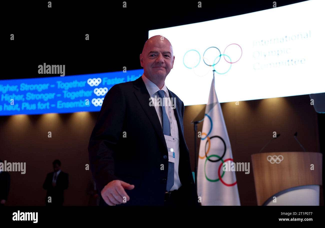 Mumbai, India. 15th Oct, 2023. FIFA president Gianni Infantino arrives ...