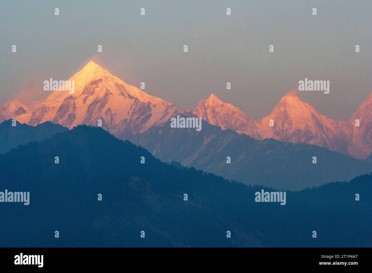 Landscape Himalaya. Snow capped high Himalayan range with 7000 meter ...