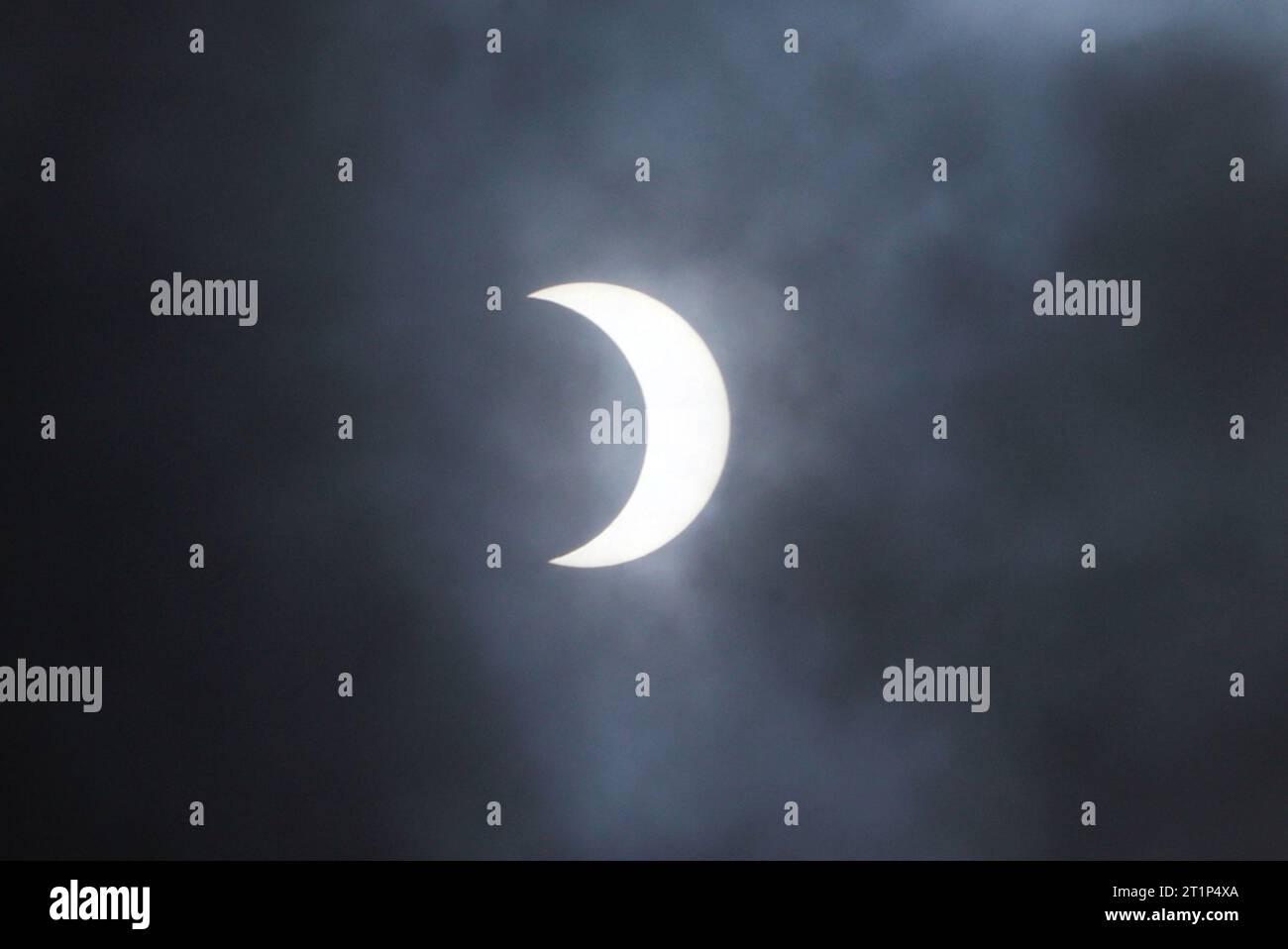Anular solar eclipse hi-res stock photography and images - Alamy