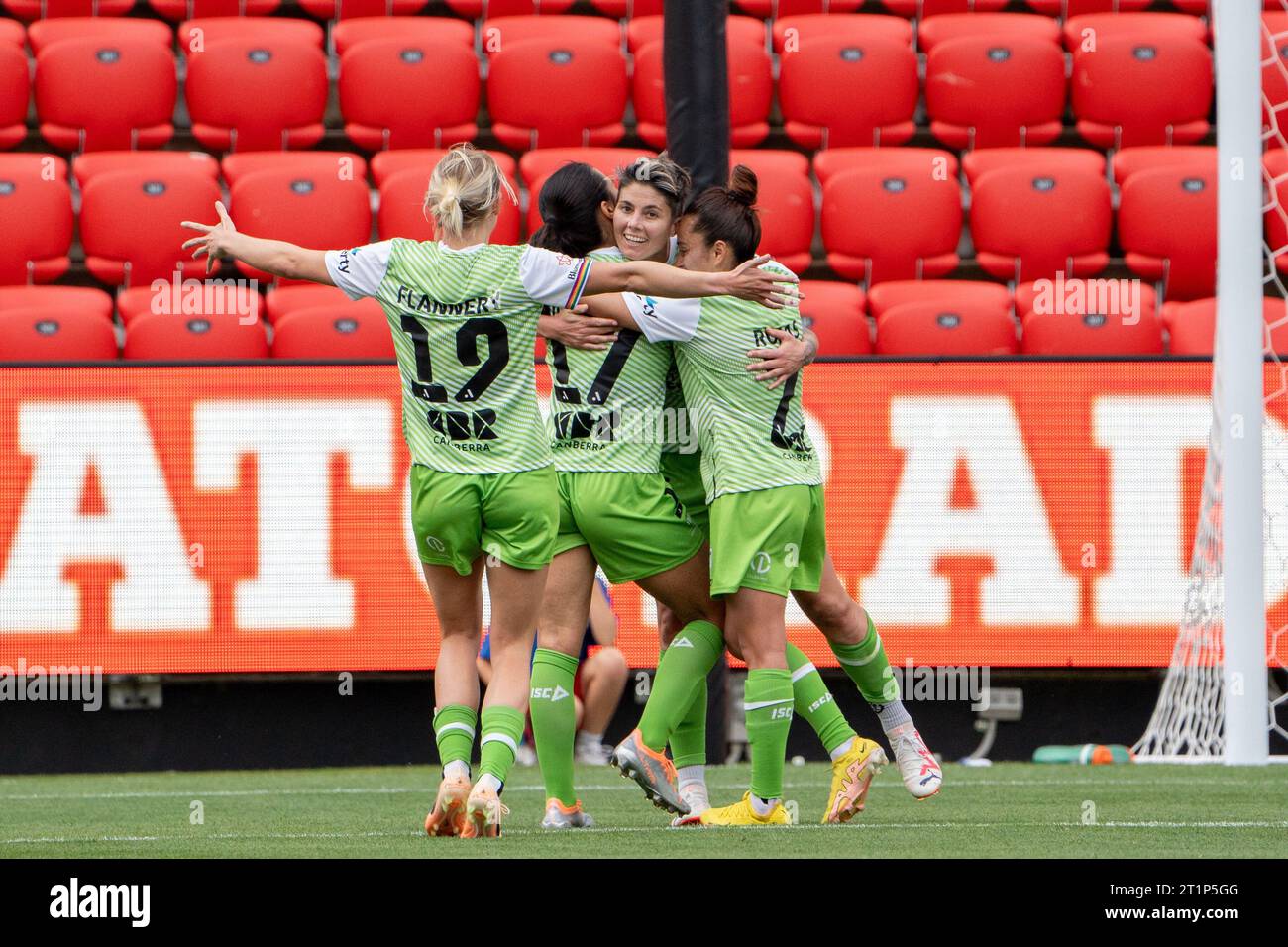 Michelle heyman goal hi-res stock photography and images - Alamy