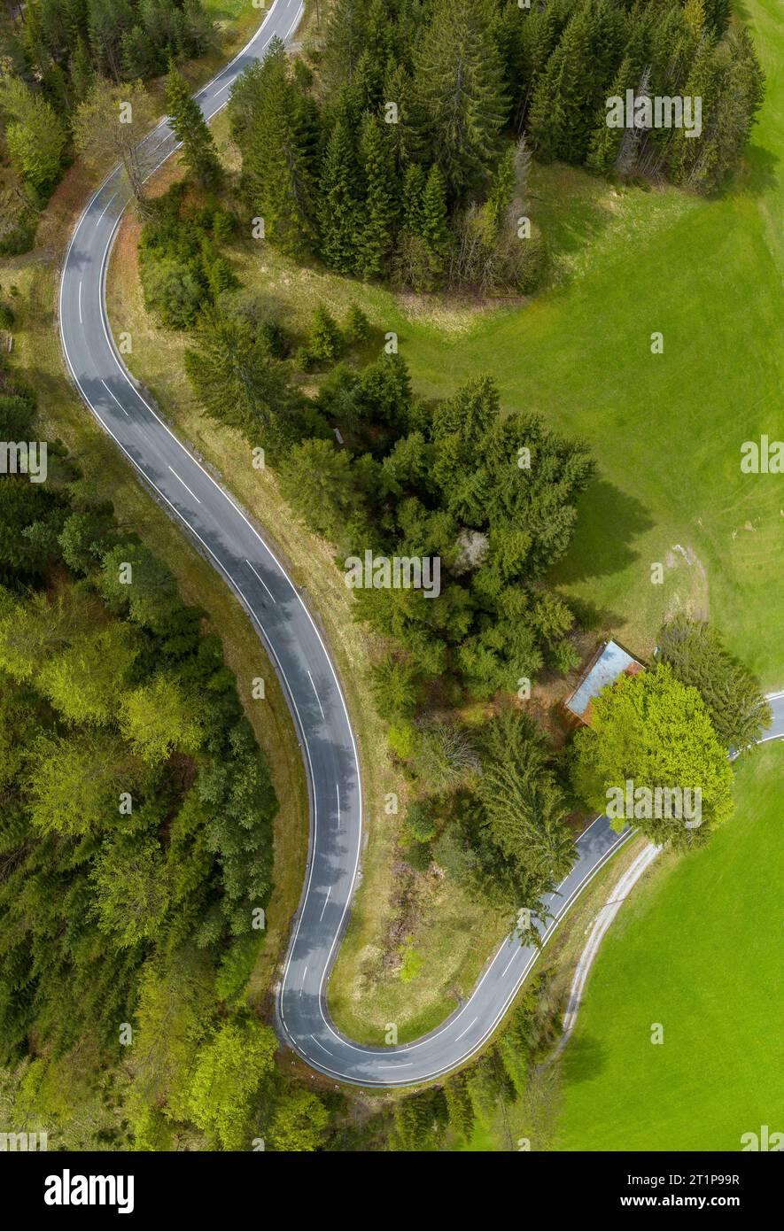 Asphalt road birdeye hi-res stock photography and images - Alamy