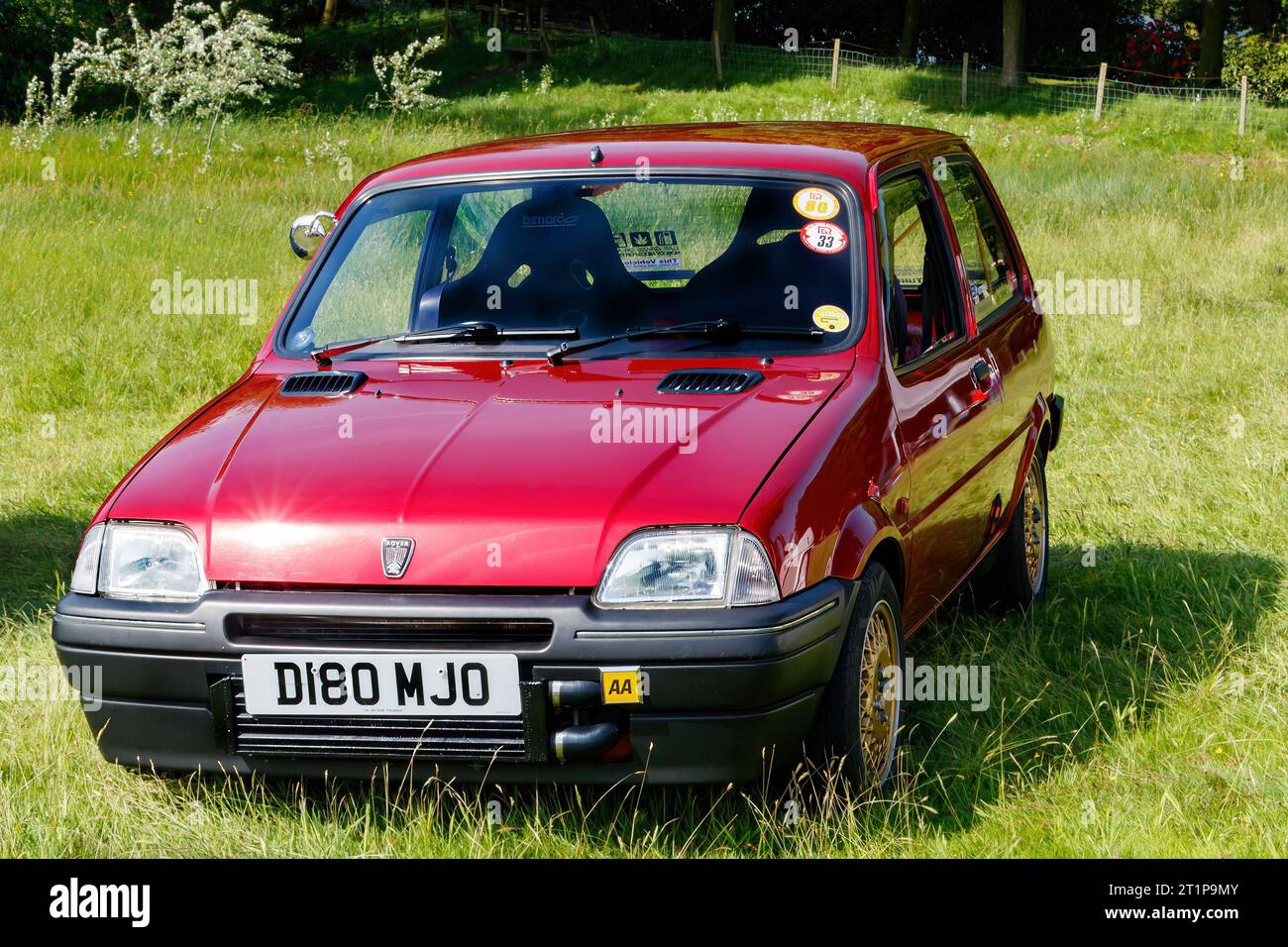 red classic BL austin metro Stock Photo - Alamy