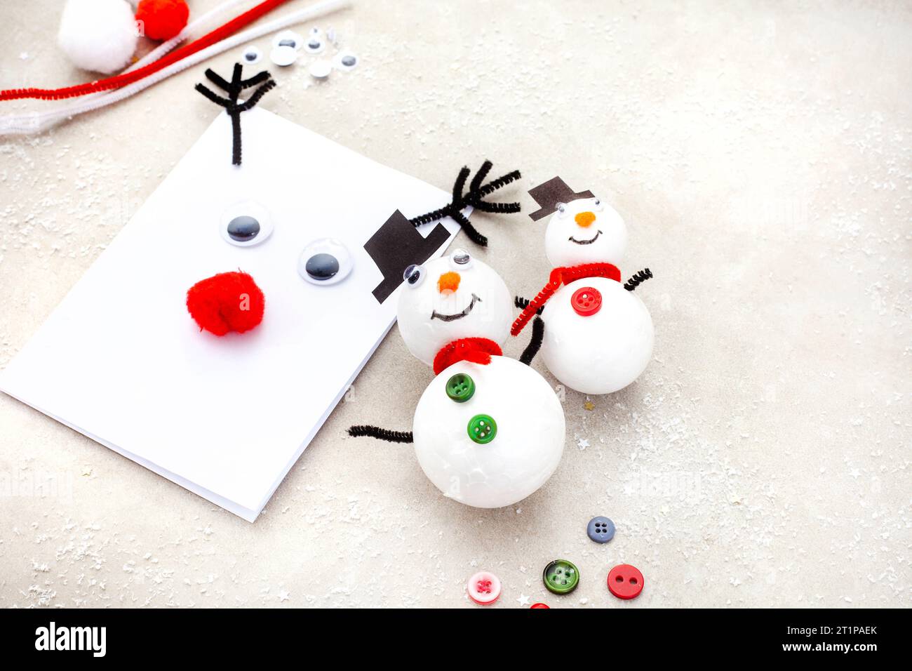Reindeer diy hi-res stock photography and images - Alamy