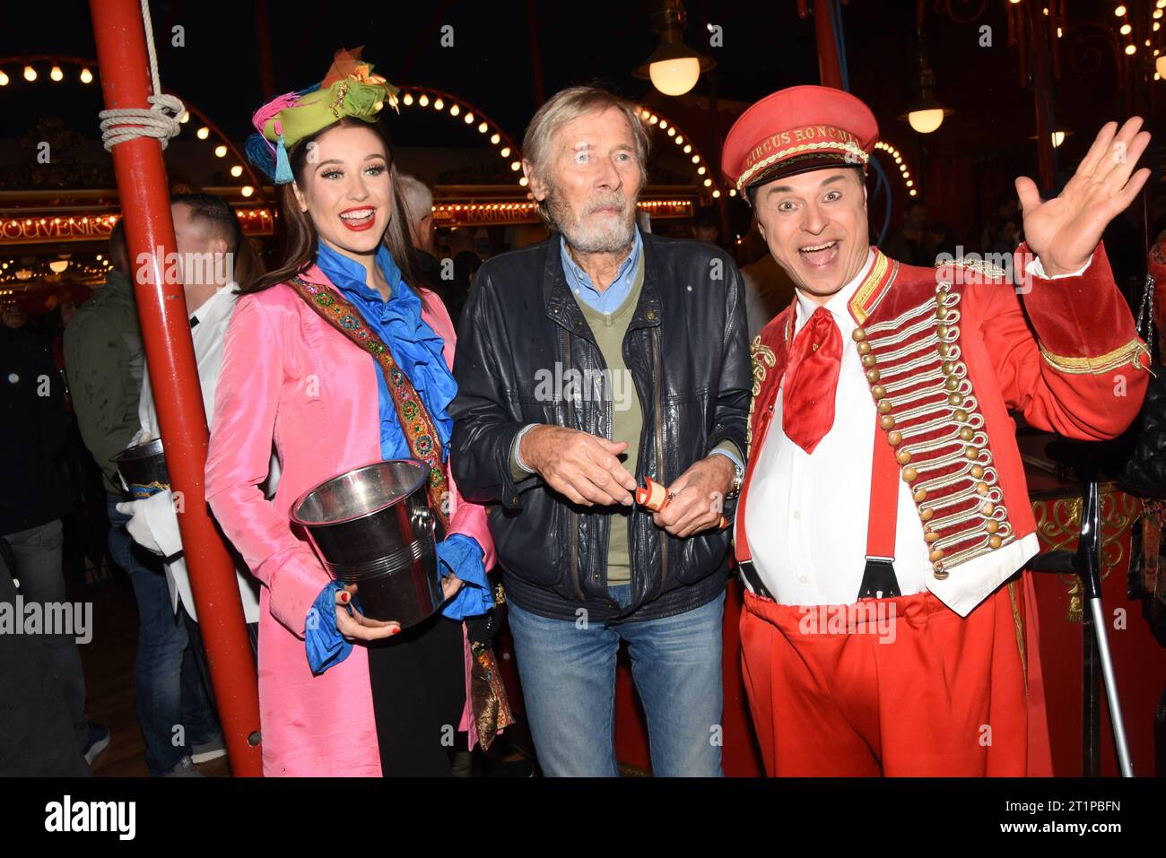 Horst Janson Schauspieler mit Roncalli Kuenstler Muenchen 14.10.2023 ...