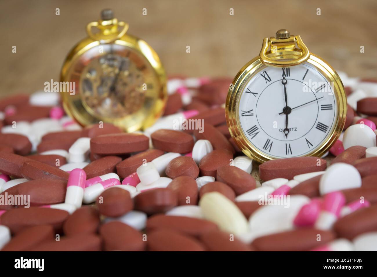 Doctor clock time watch hi-res stock photography and images - Alamy