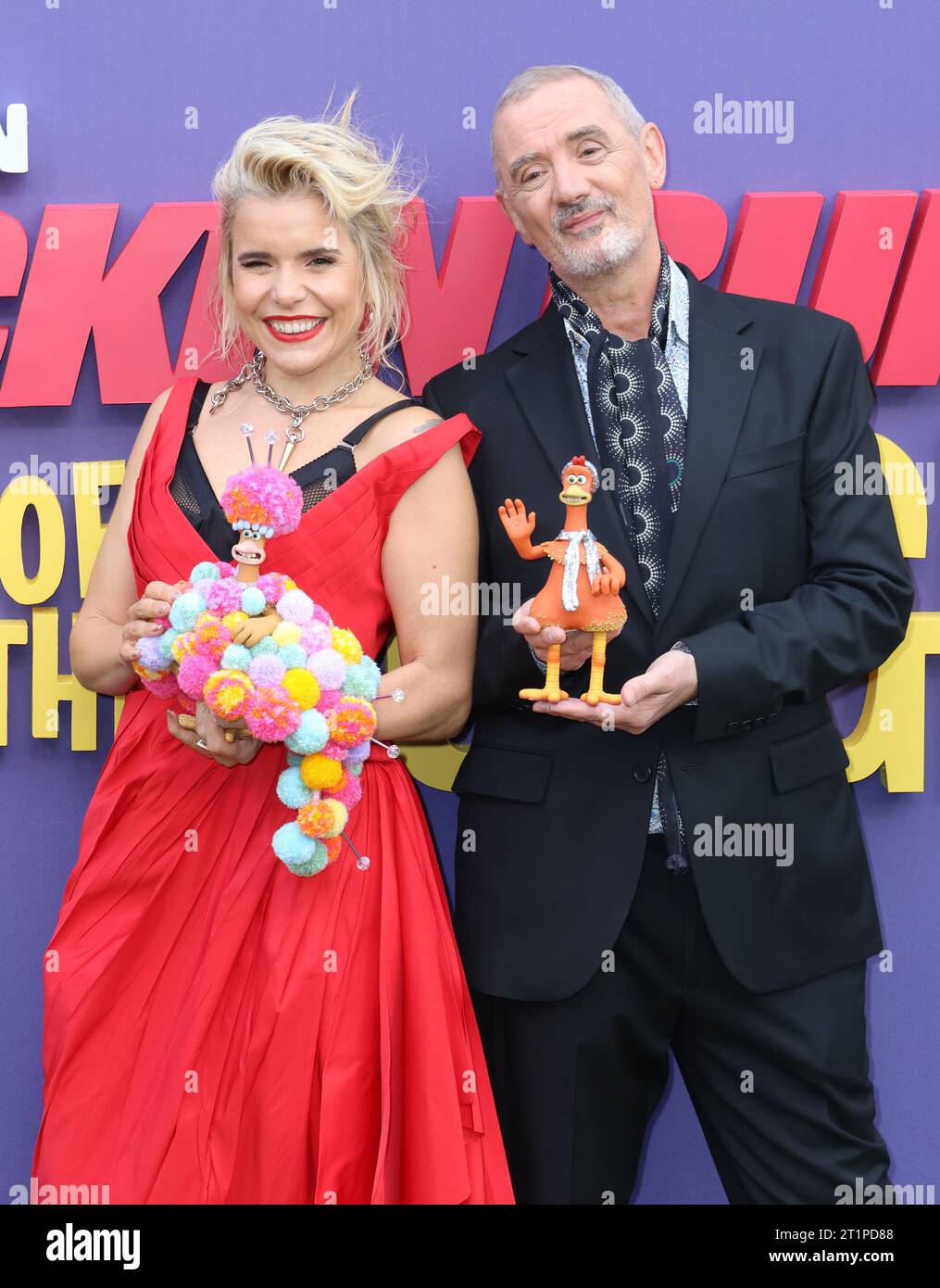 Ginger chicken run hi-res stock photography and images - Alamy