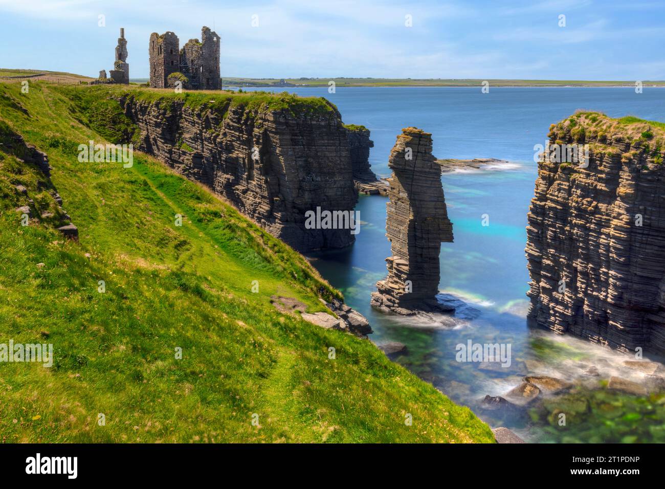 Castle Sinclair Girnigoe is a ruined castle located on a clifftop ...