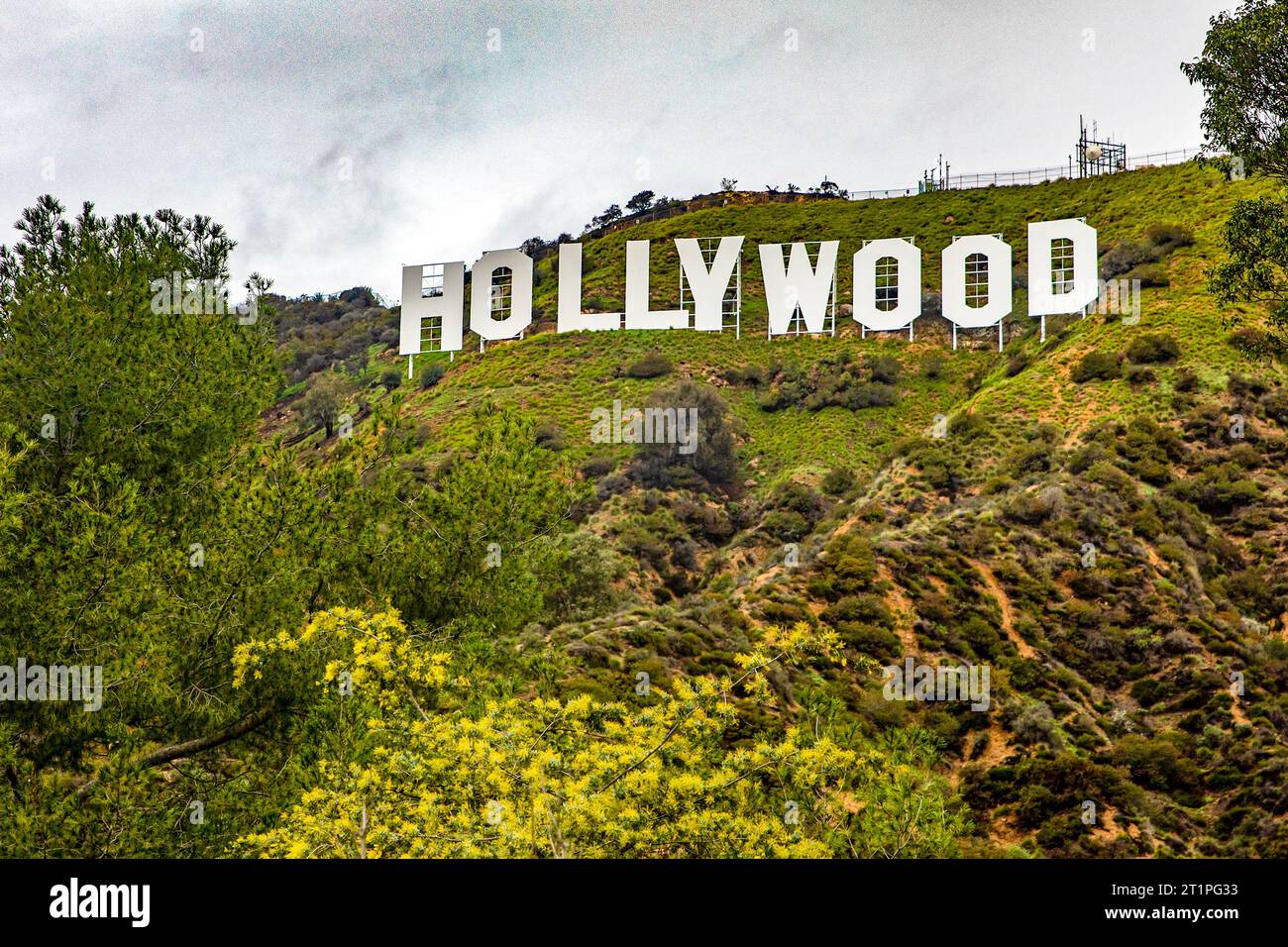 Los Angeles, USA, October 1, 2023: Photo of the famous Hollywood sign ...
