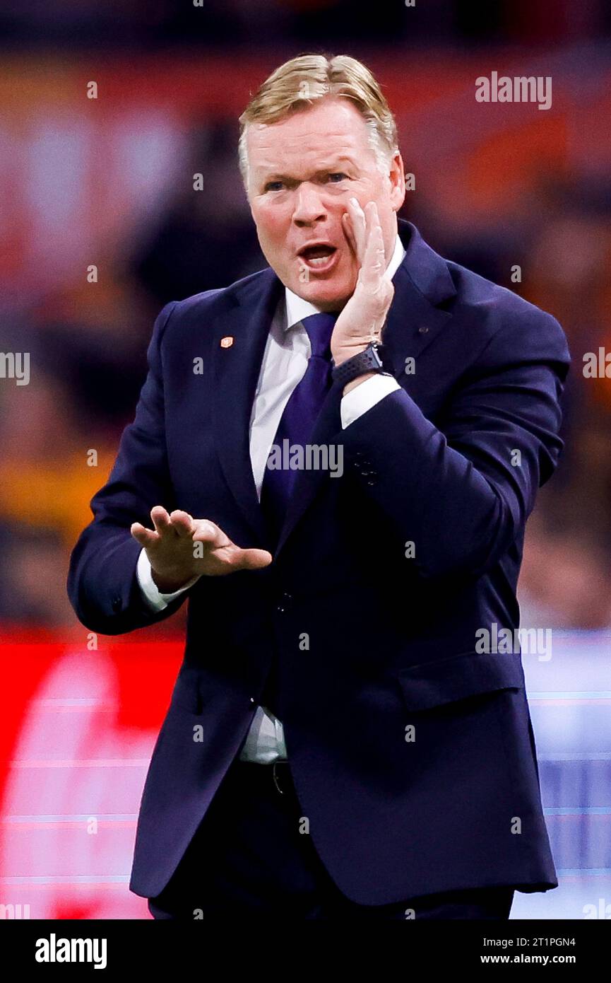 AMSTERDAM, NETHERLANDS - OCTOBER 13: Headcoach Ronald Koeman ...