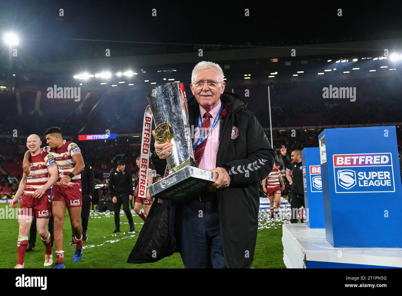 Manchester, England - 14th October 2023 Wigan Warriors Chairman Ian ...