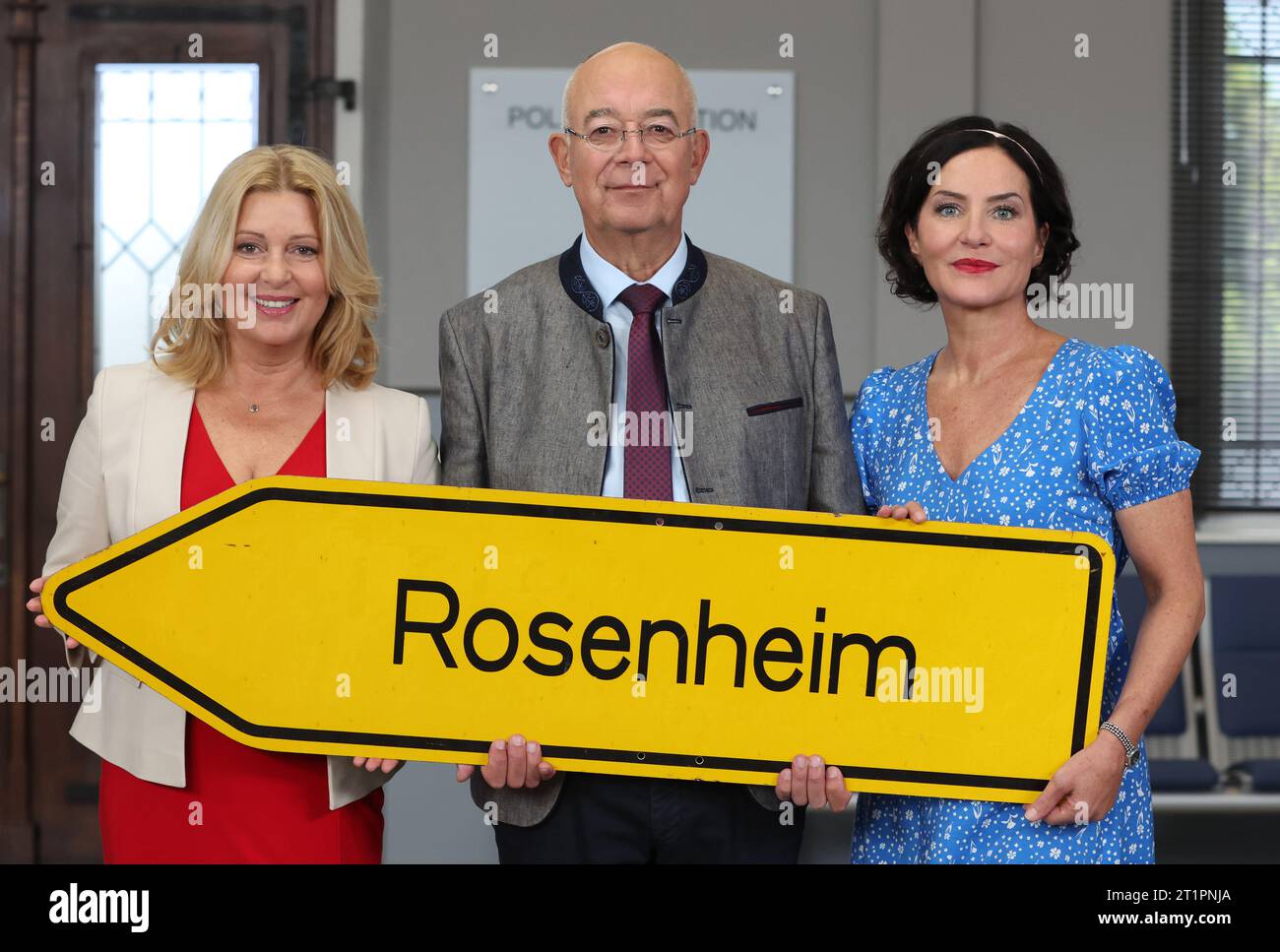 Munich, Germany. 14th Oct, 2023. Karin Thaler (l-r), Alexander Duda and ...