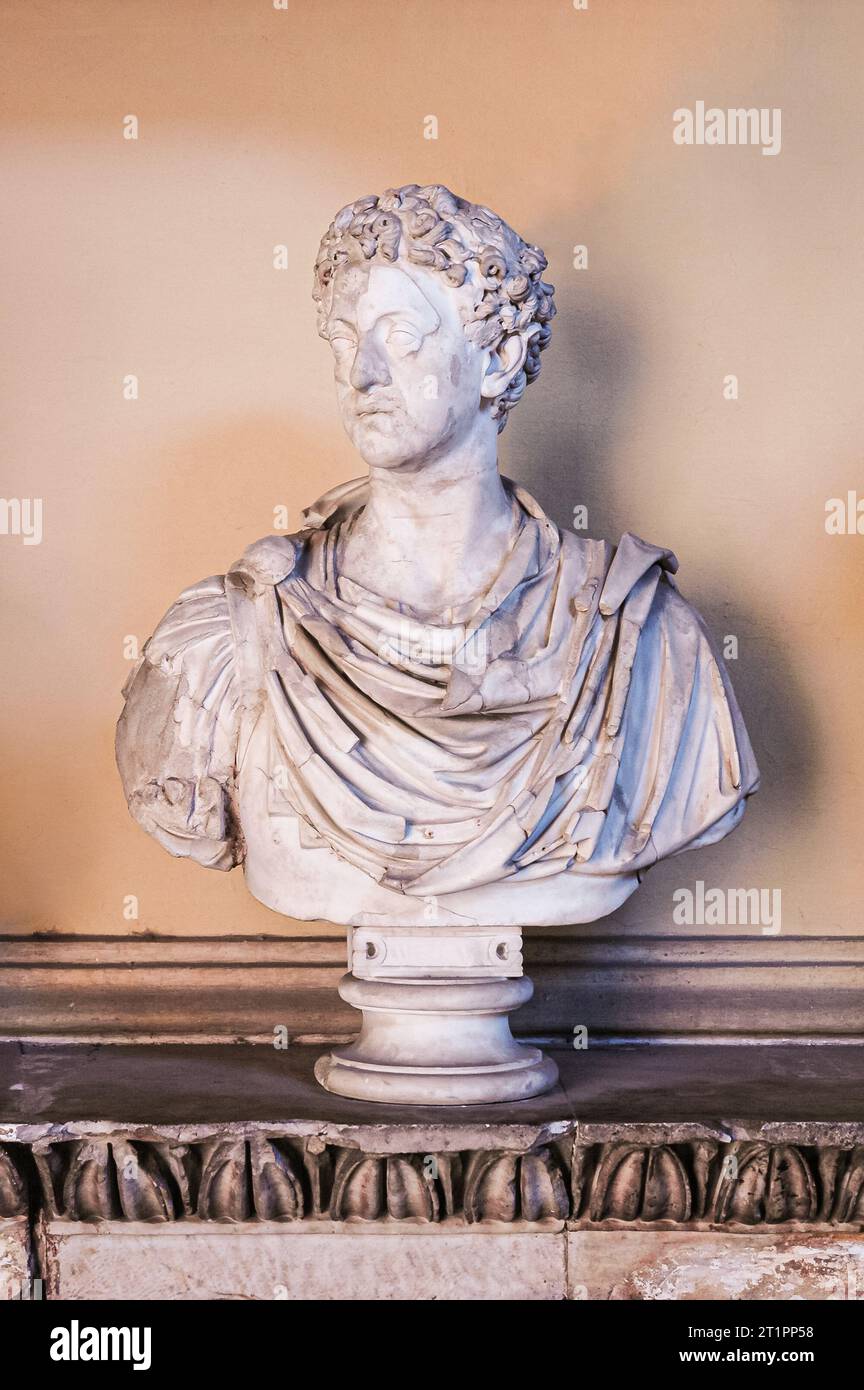 Commodus bust vatican museum hi-res stock photography and images - Alamy
