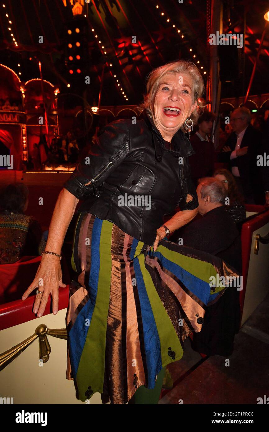 Jutta Speidel/Premiere/Circus Roncalli - All for All for All ...