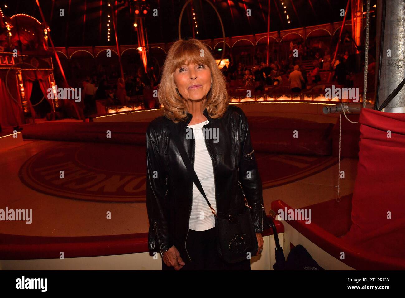 Lena Valaitis/Premiere/Circus Roncalli - All for All for All ...