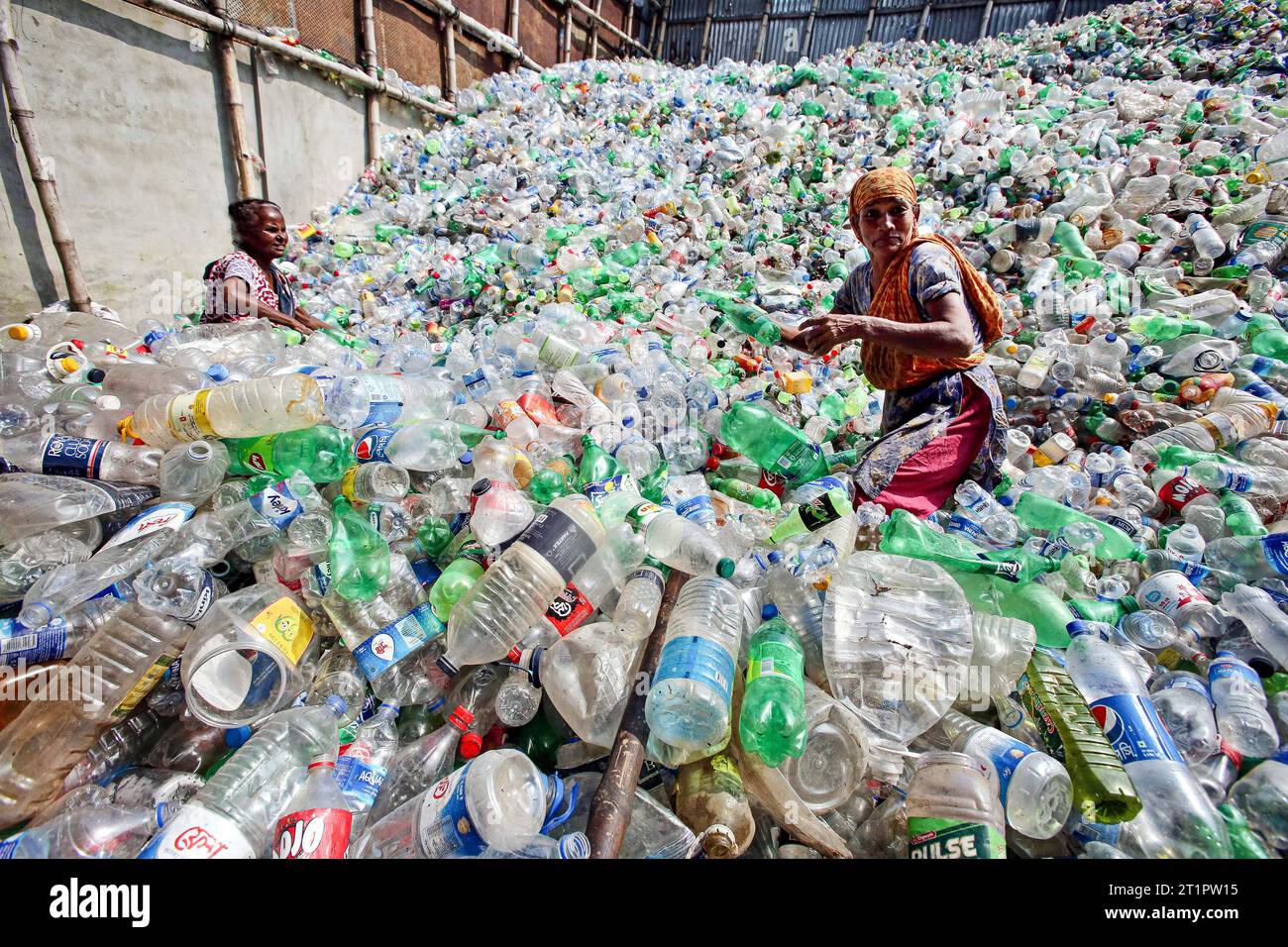Plastikflaschen recycling hi-res stock photography and images - Alamy