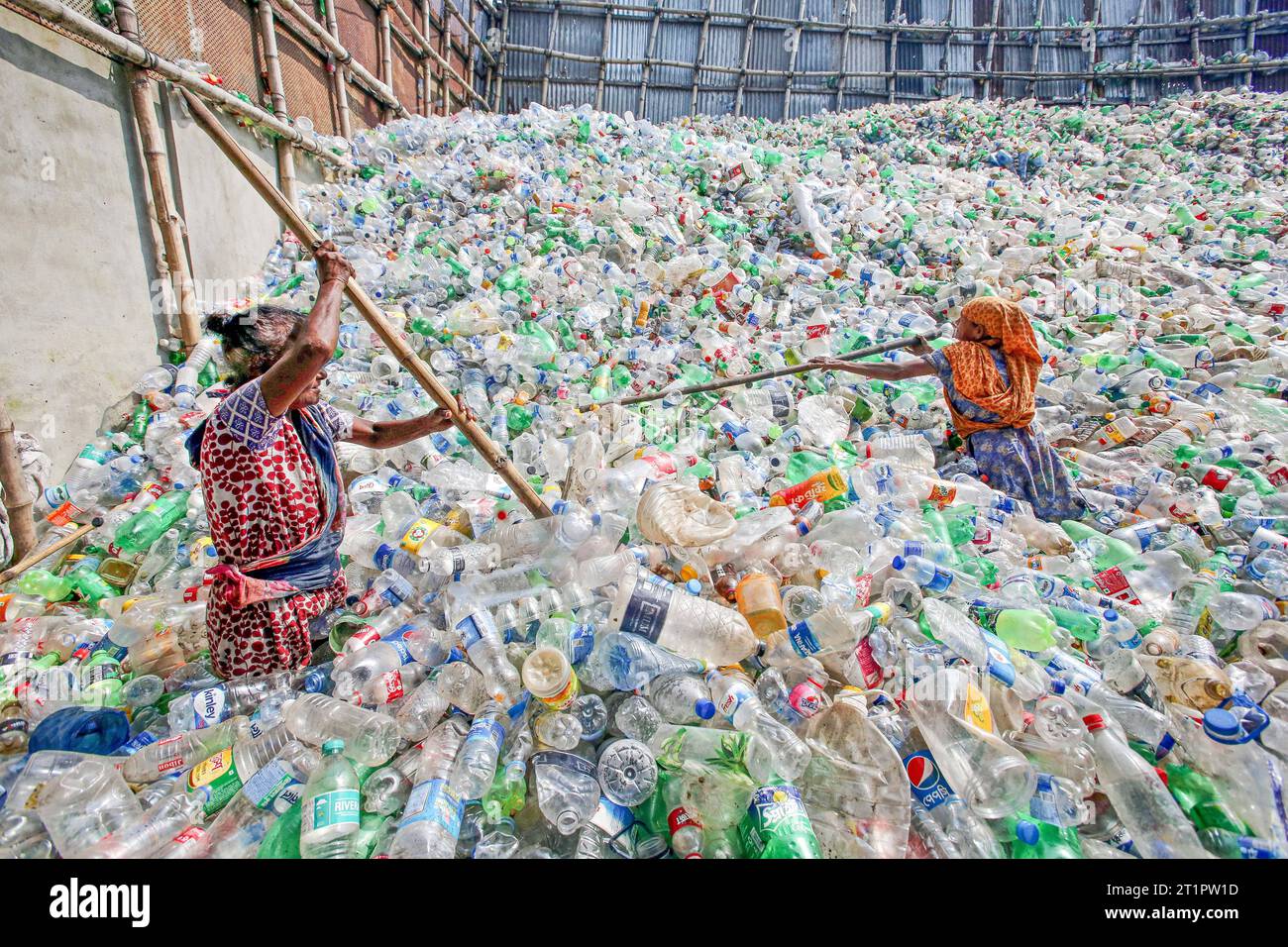 Plastikflaschen recycling hi-res stock photography and images - Alamy
