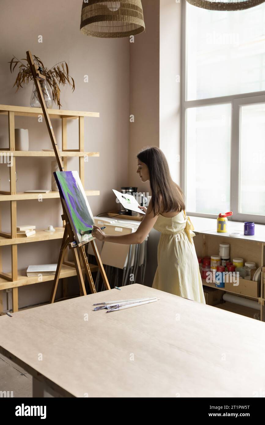 One brushstroke on canvas hi-res stock photography and images - Alamy